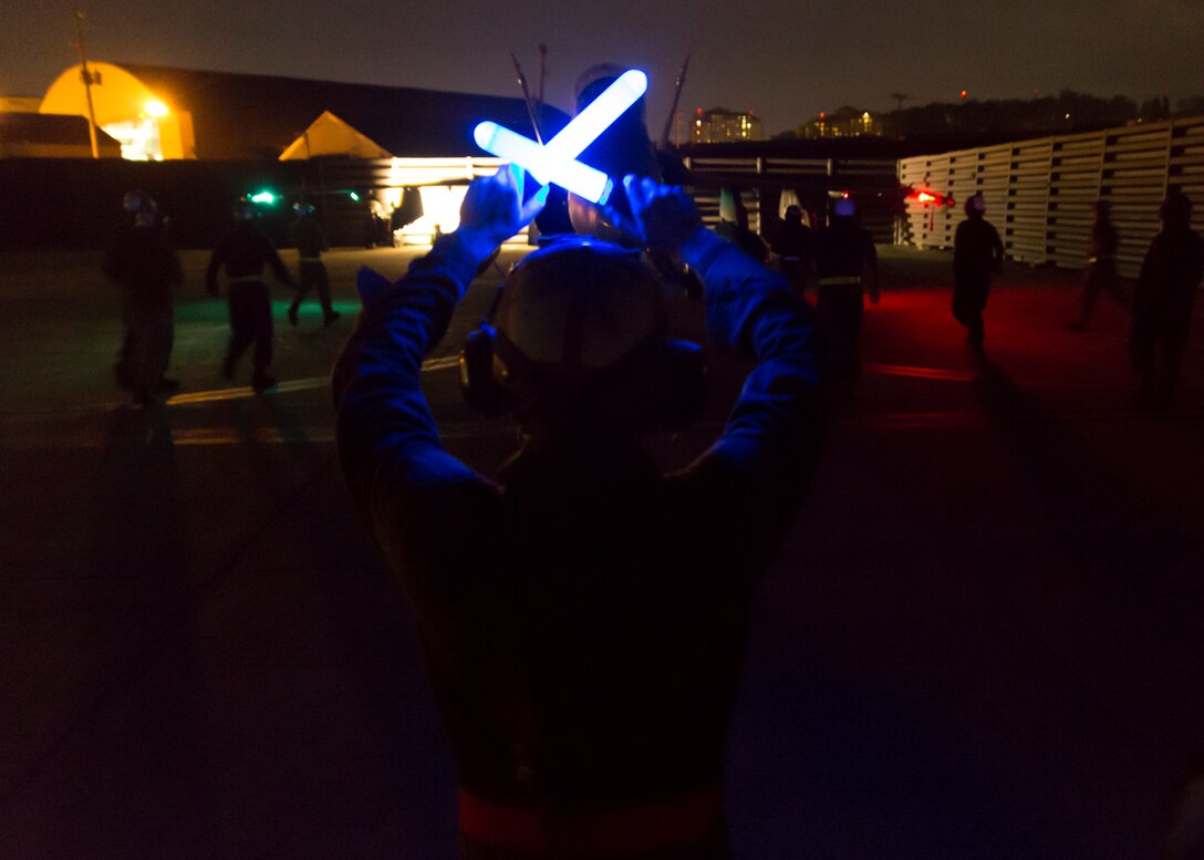 VMFA(AW)-533 powerliners keep planes flying during KMEP 14-13