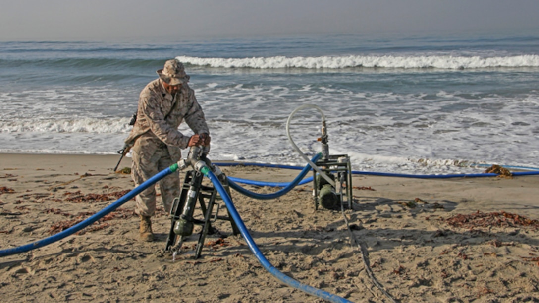 Marines wash away thirst at exercise Pacific Horizon