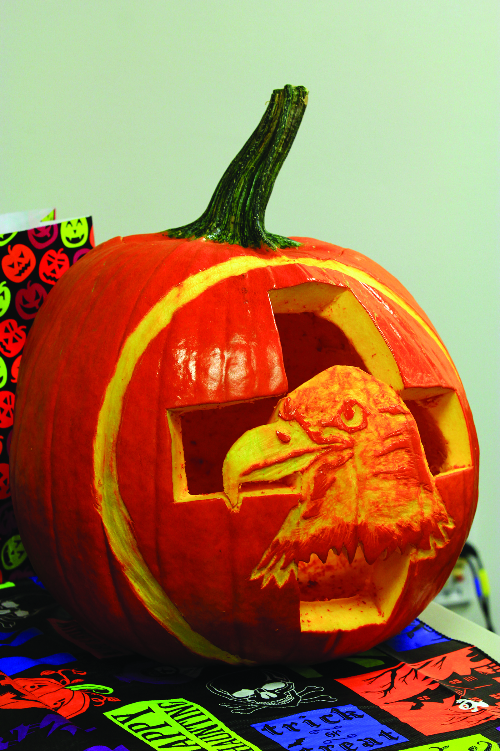 445 ASTS Airmen participate in pumpkin carving contest > 445th Airlift ...