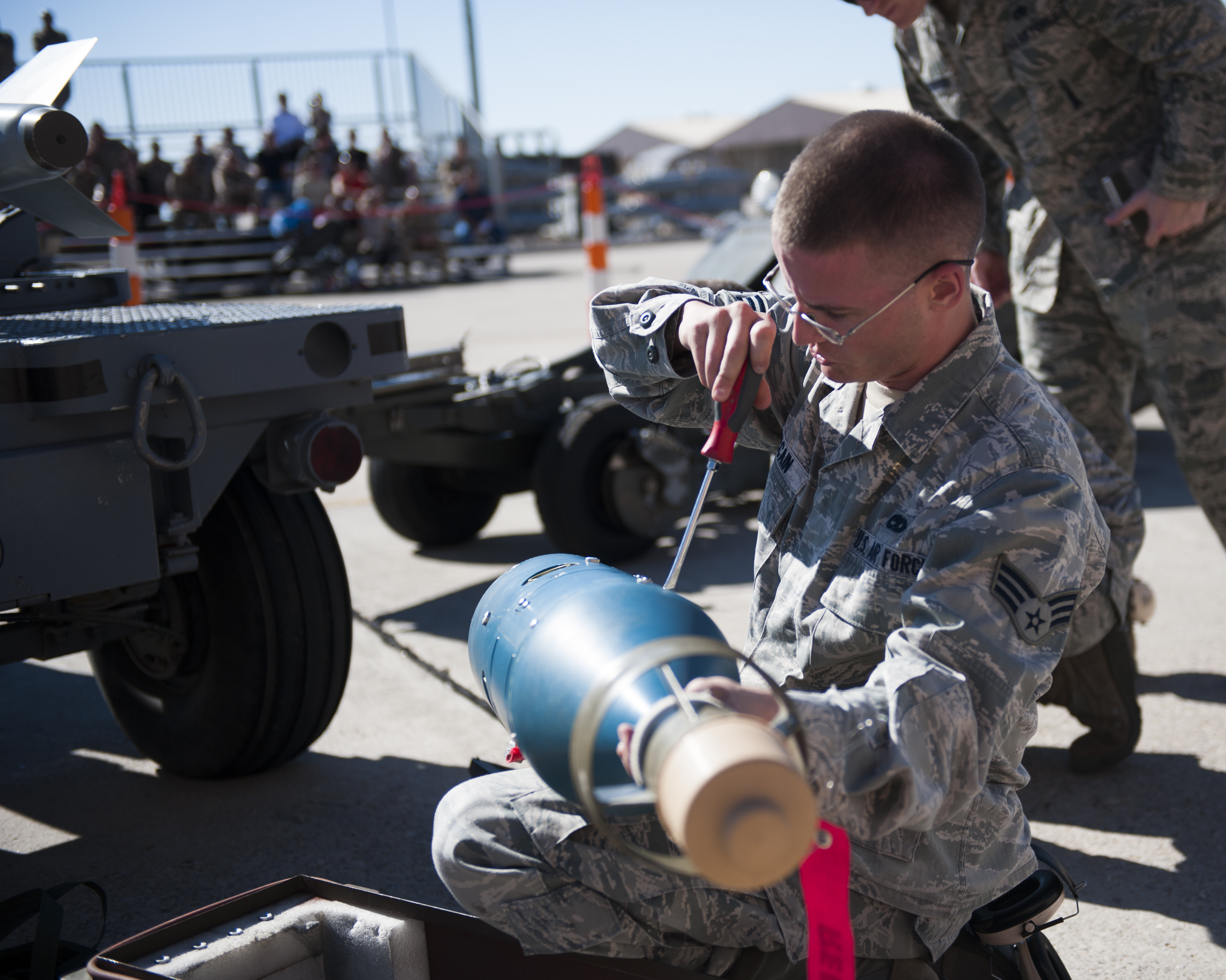Quarterly load crew competition at Holloman AFB > Holloman Air Force ...