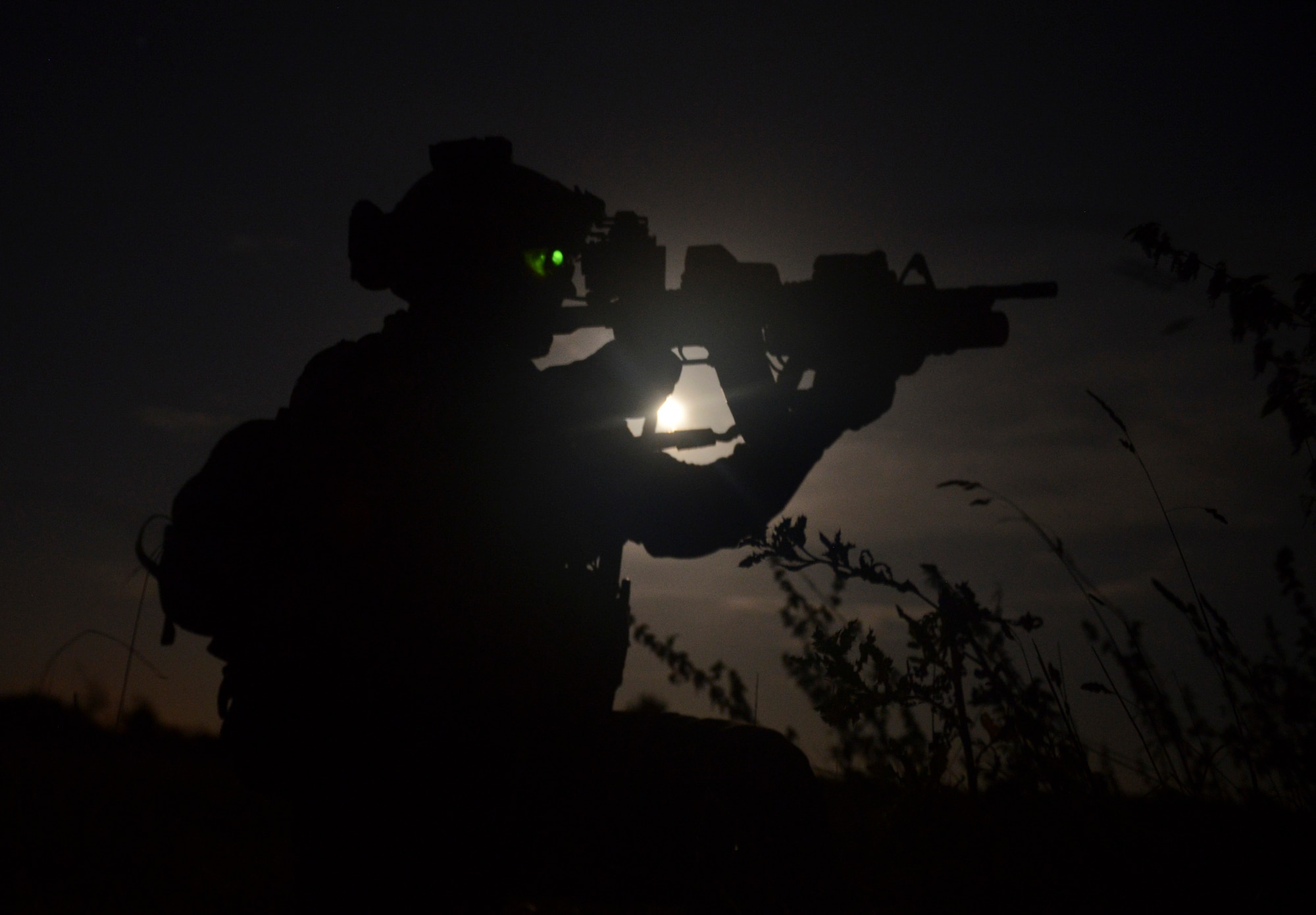 Lights out: Air Commandos sharpen skills after sunset > Royal Air Force ...