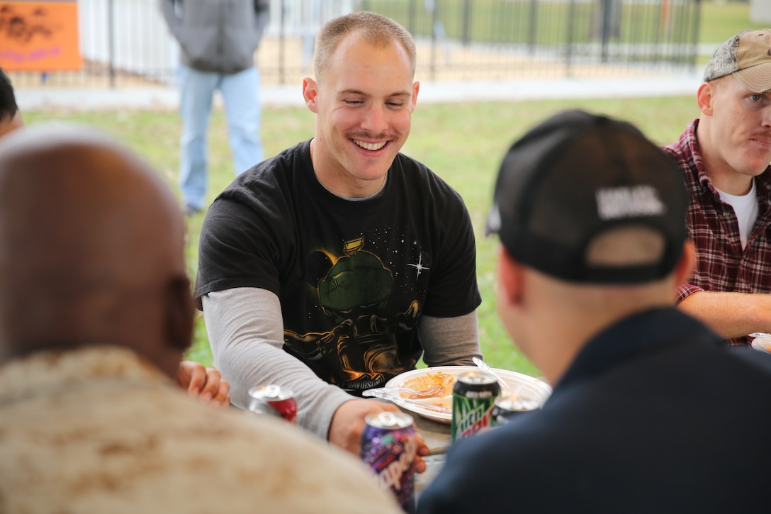 VMR-1 builds camaraderie with tailgate cookout