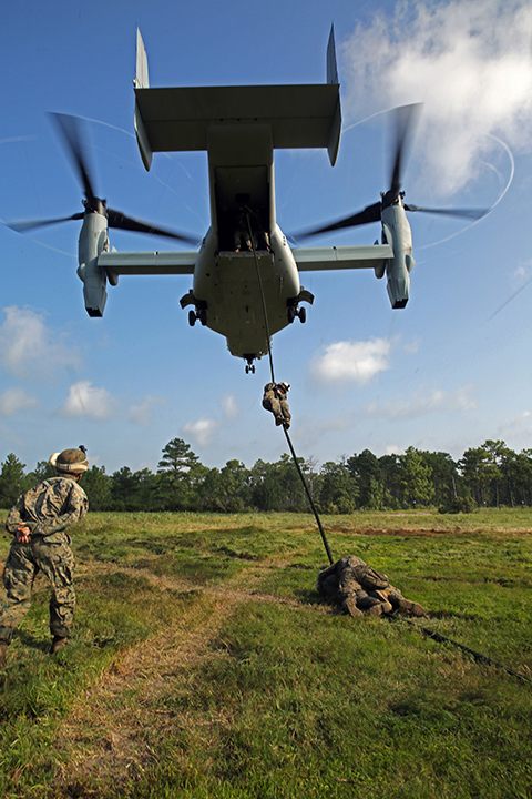 24th MEU fast-ropes toward deployment