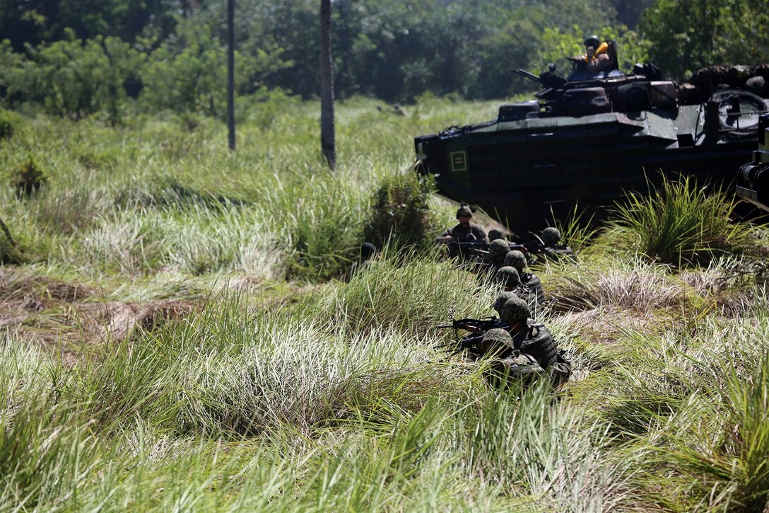 11th MEU and Malaysian Armed Forces conduct MALUS AMPHEX 14