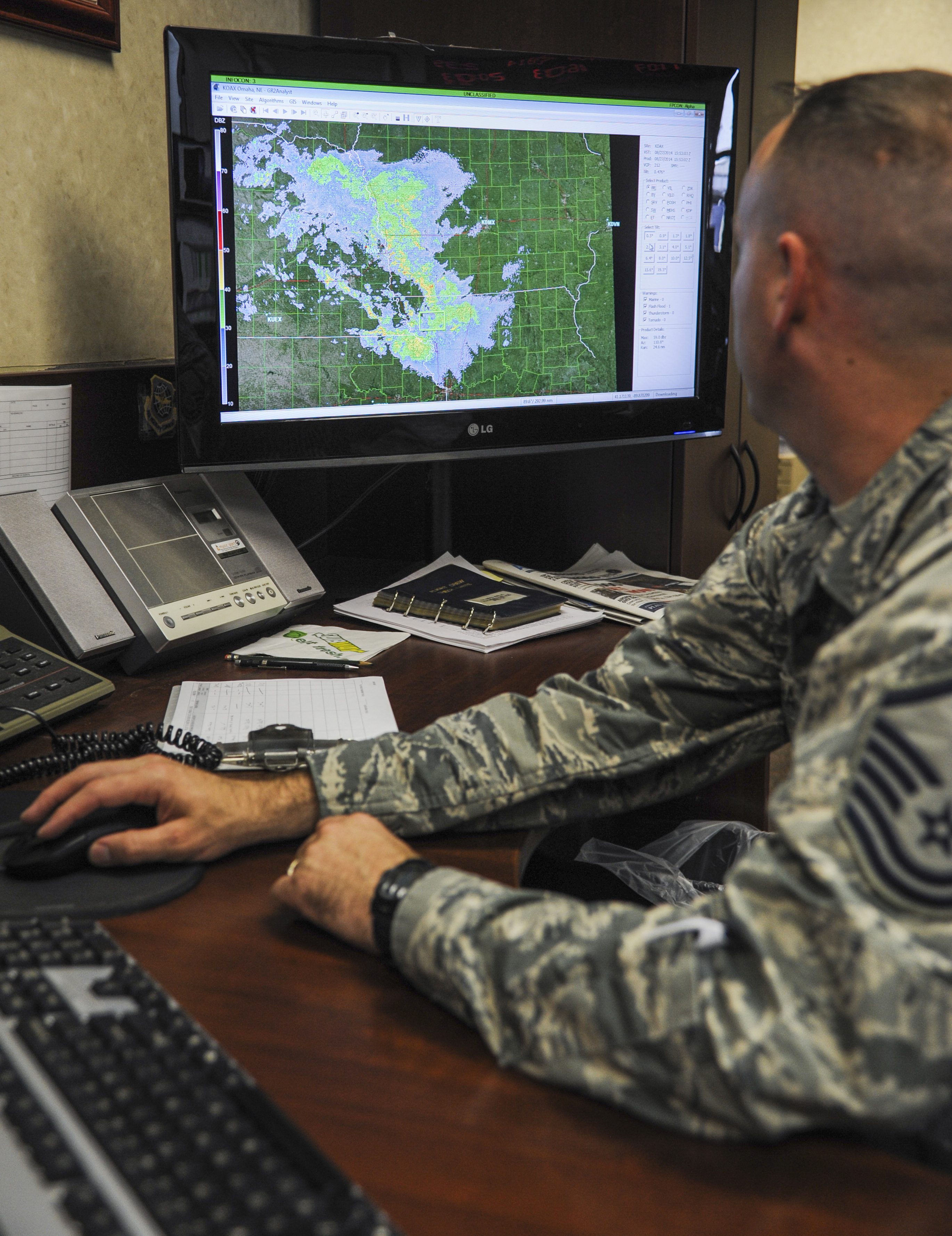 19th OSS weather flight: forecasting the unpredictable > Little Rock ...