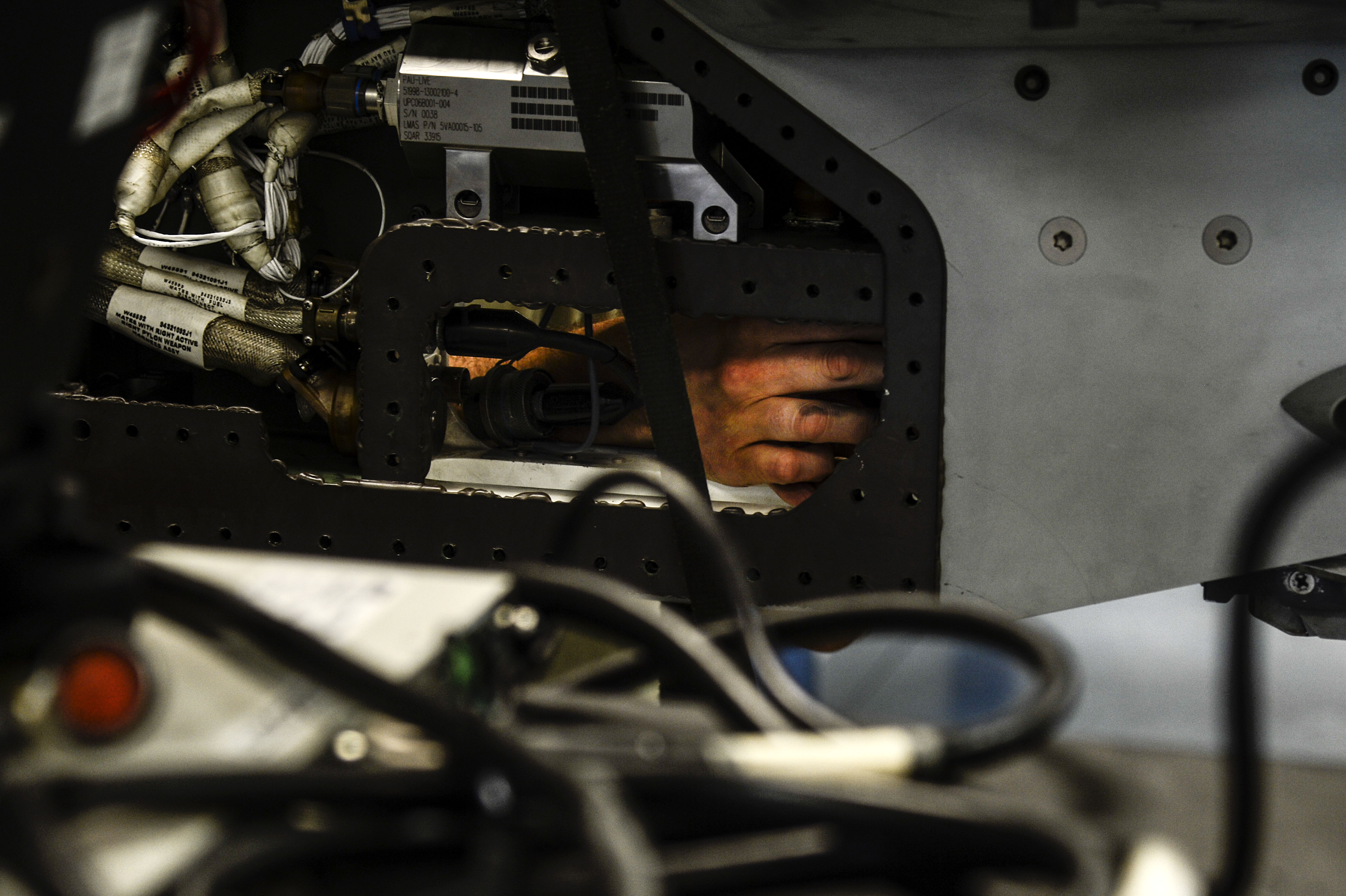 Armament systems technicians maintain F-22 weapons systems > Joint Base ...