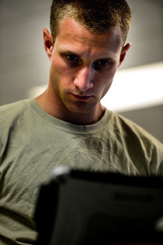 Armament systems technicians maintain F-22 weapons systems > Joint Base ...