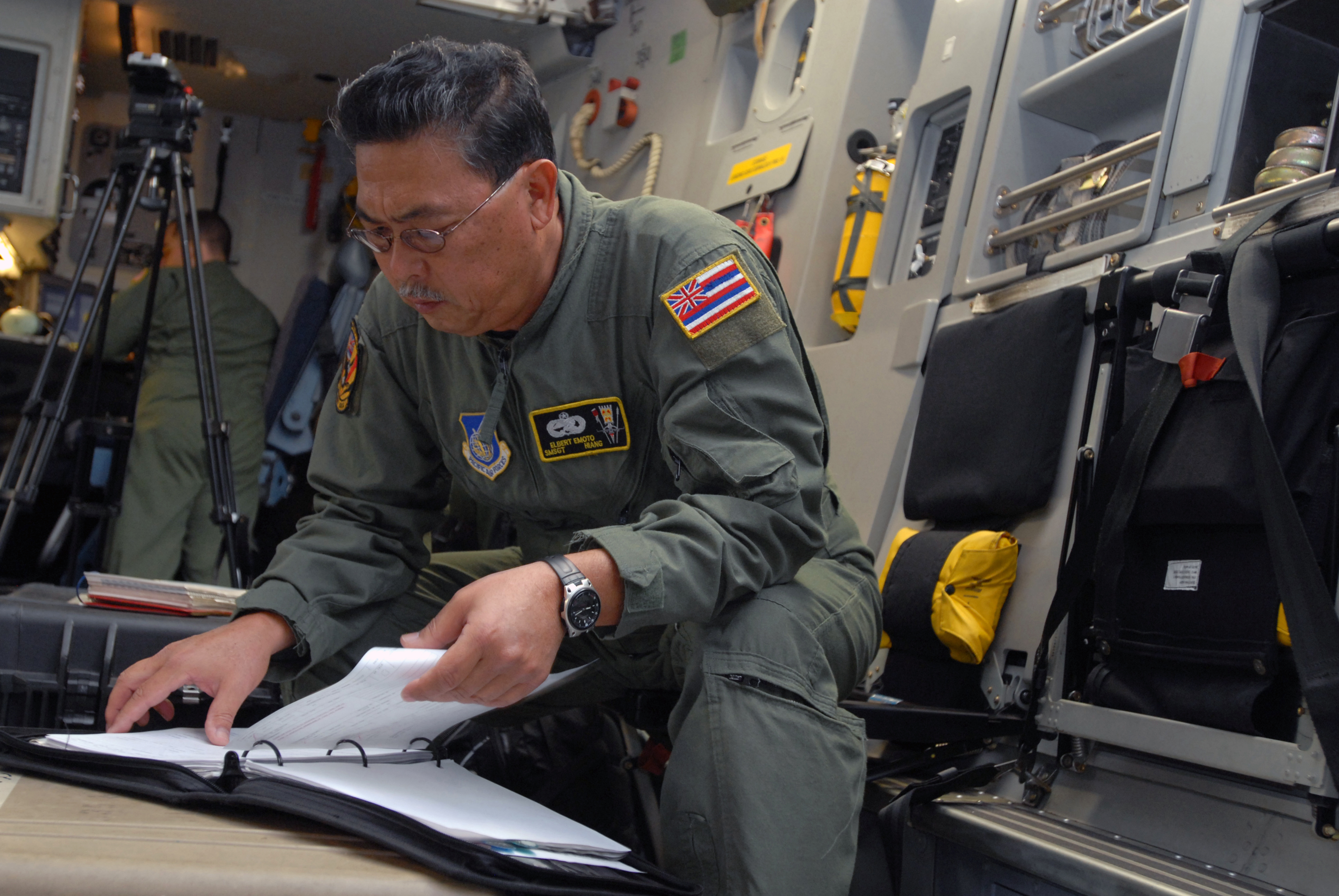 Hawaii ANG crews fly C-17s to assist Haiti relief effort > National ...