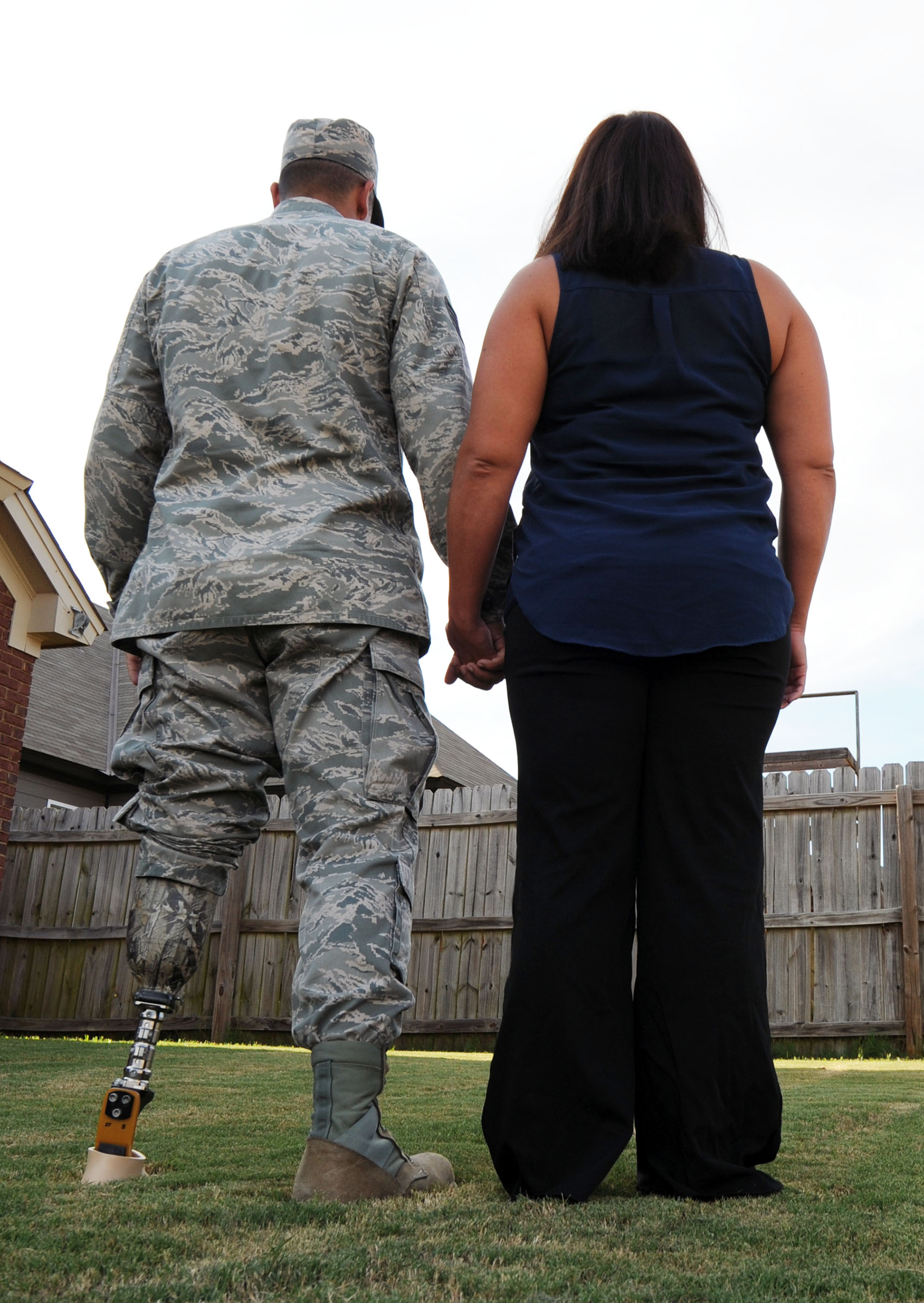 Amputee Airman defies odds, returns to active duty > Air Force Medical ...