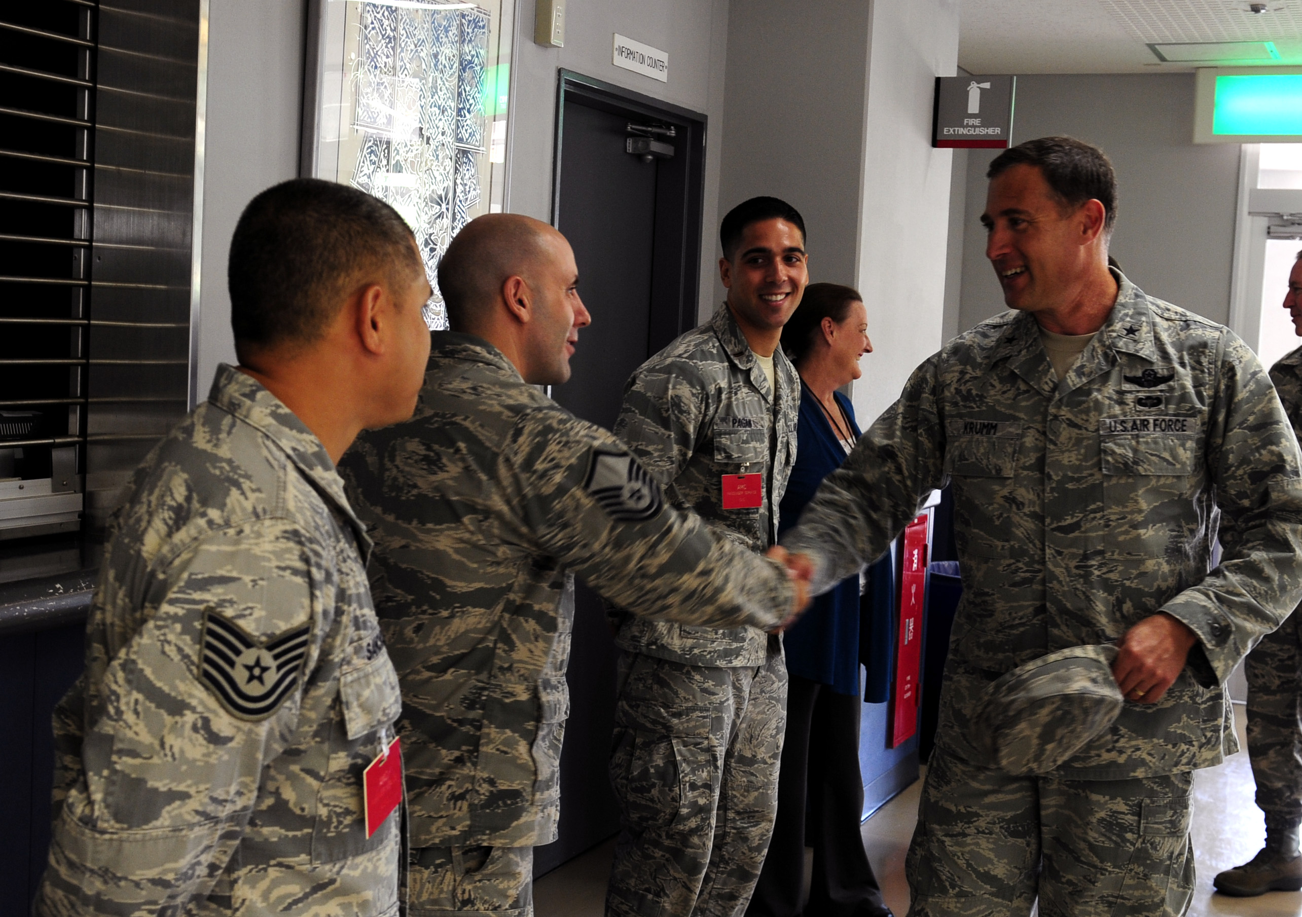 5th Air Force vice commander visits Kadena > Kadena Air Base > Article ...