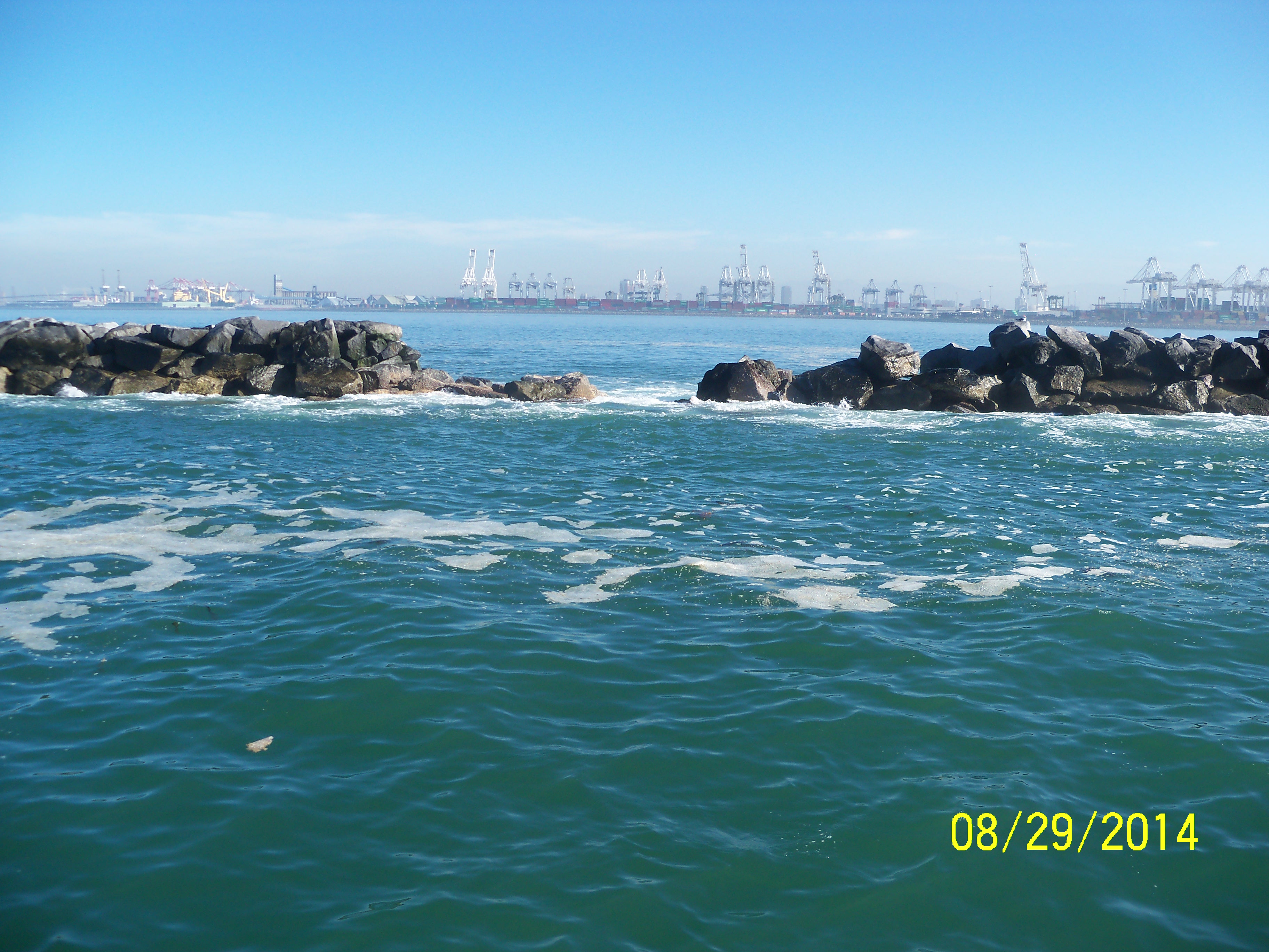 Breakwater protects harbor from hurricane surf > Los Angeles District ...