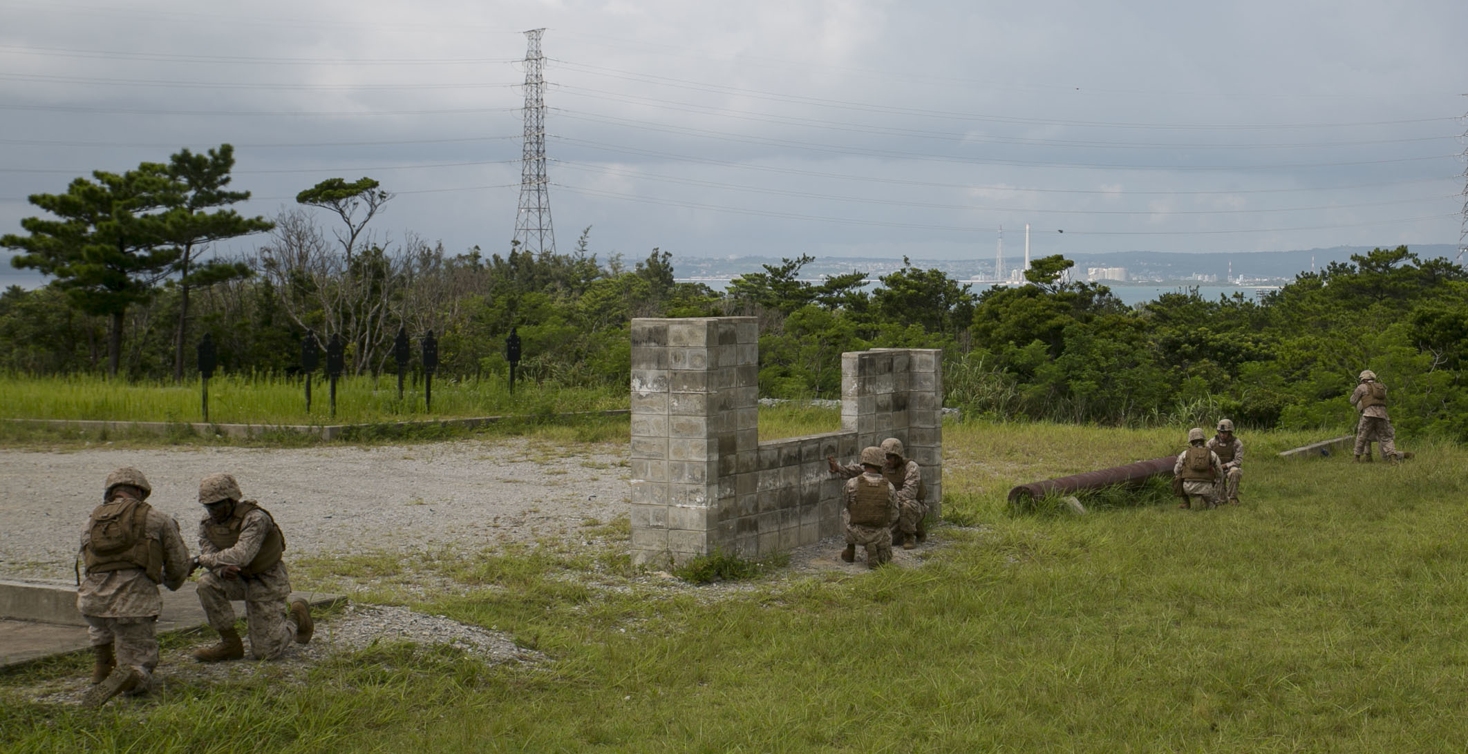 Field MPs drop pins, throw grenades > United States Marine Corps ...