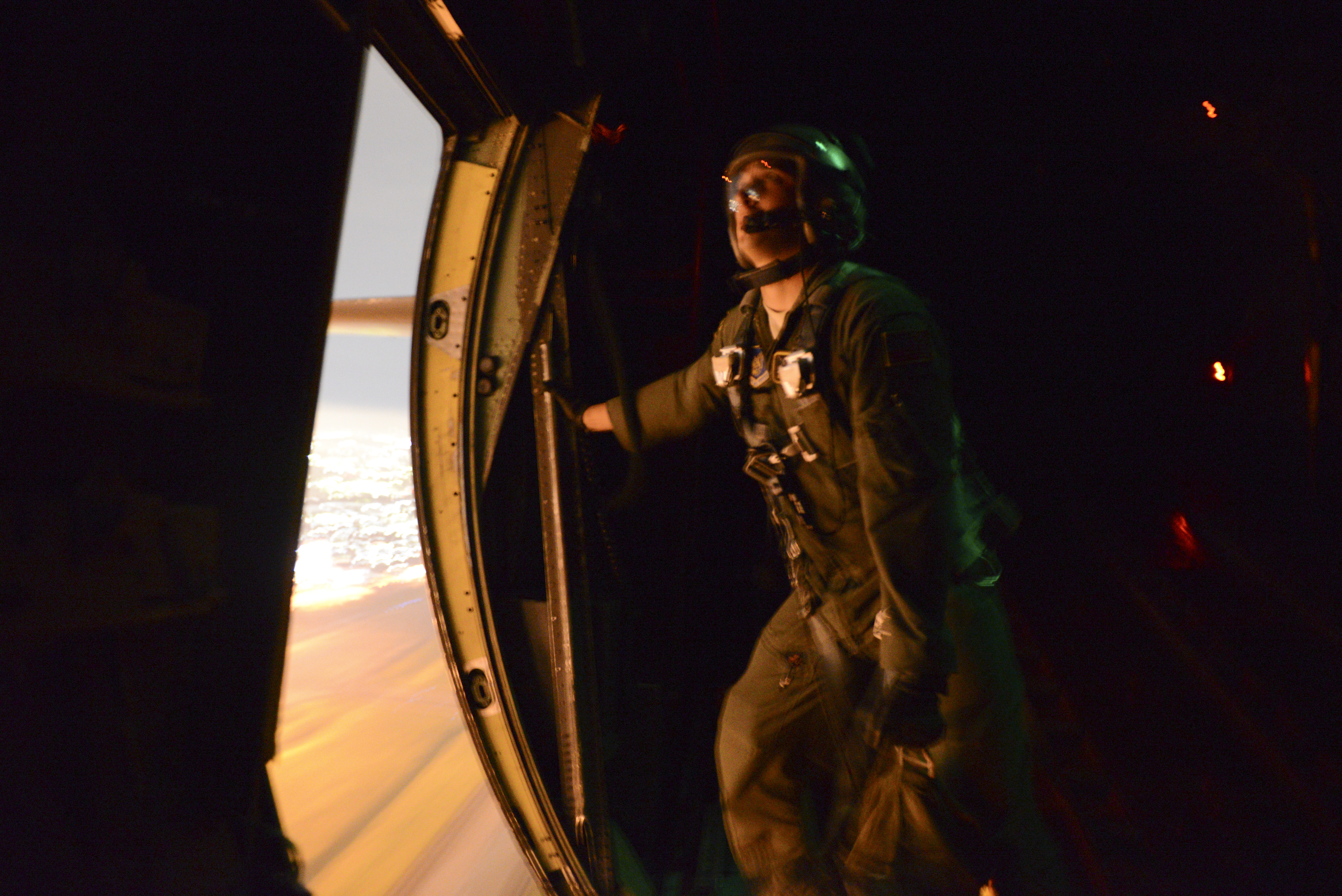 Hercules crew shares NVG capability > Pacific Air Forces > Article Display
