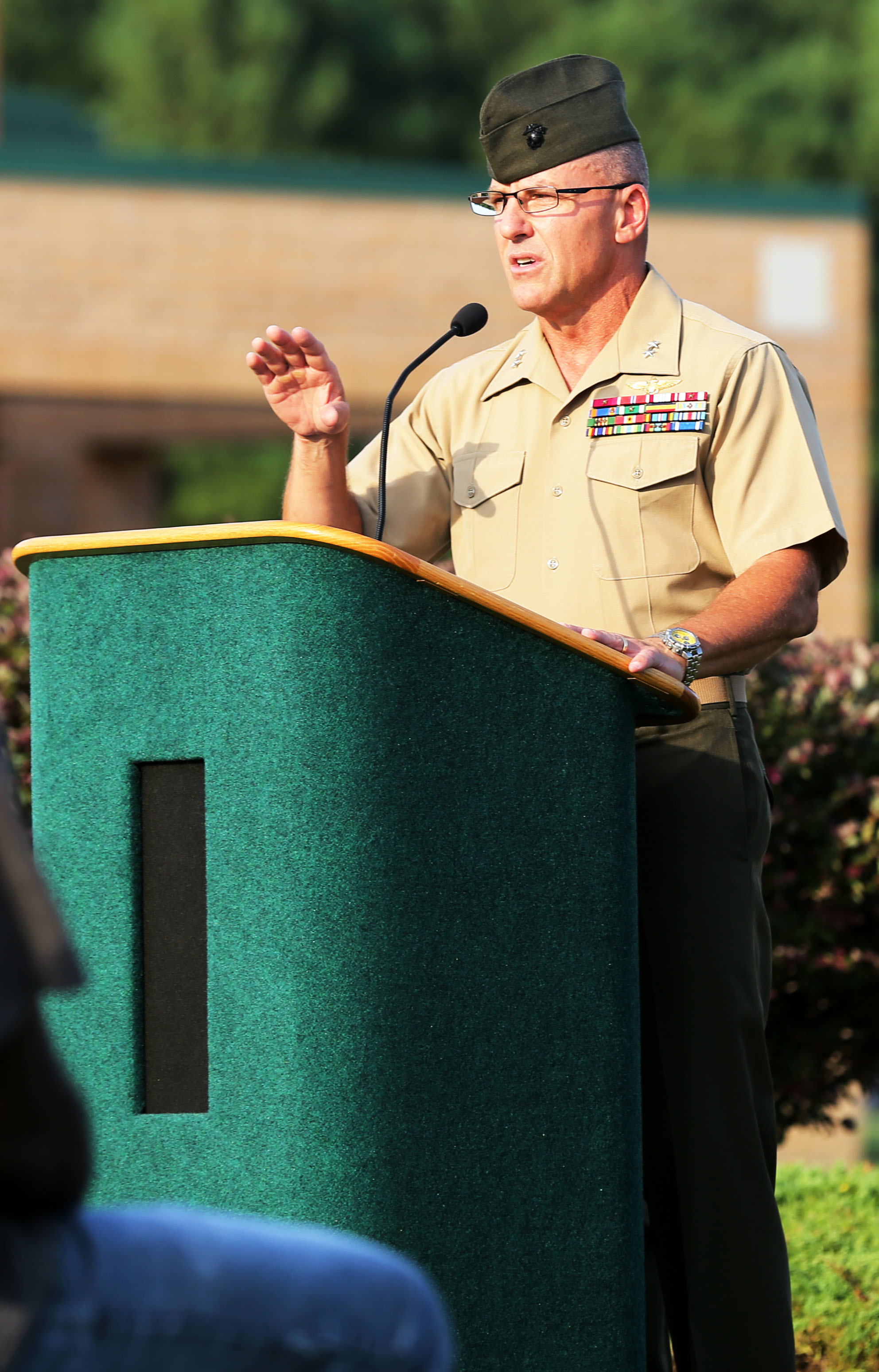 Local community gathers for 9/11 remembrance > United States Marine ...