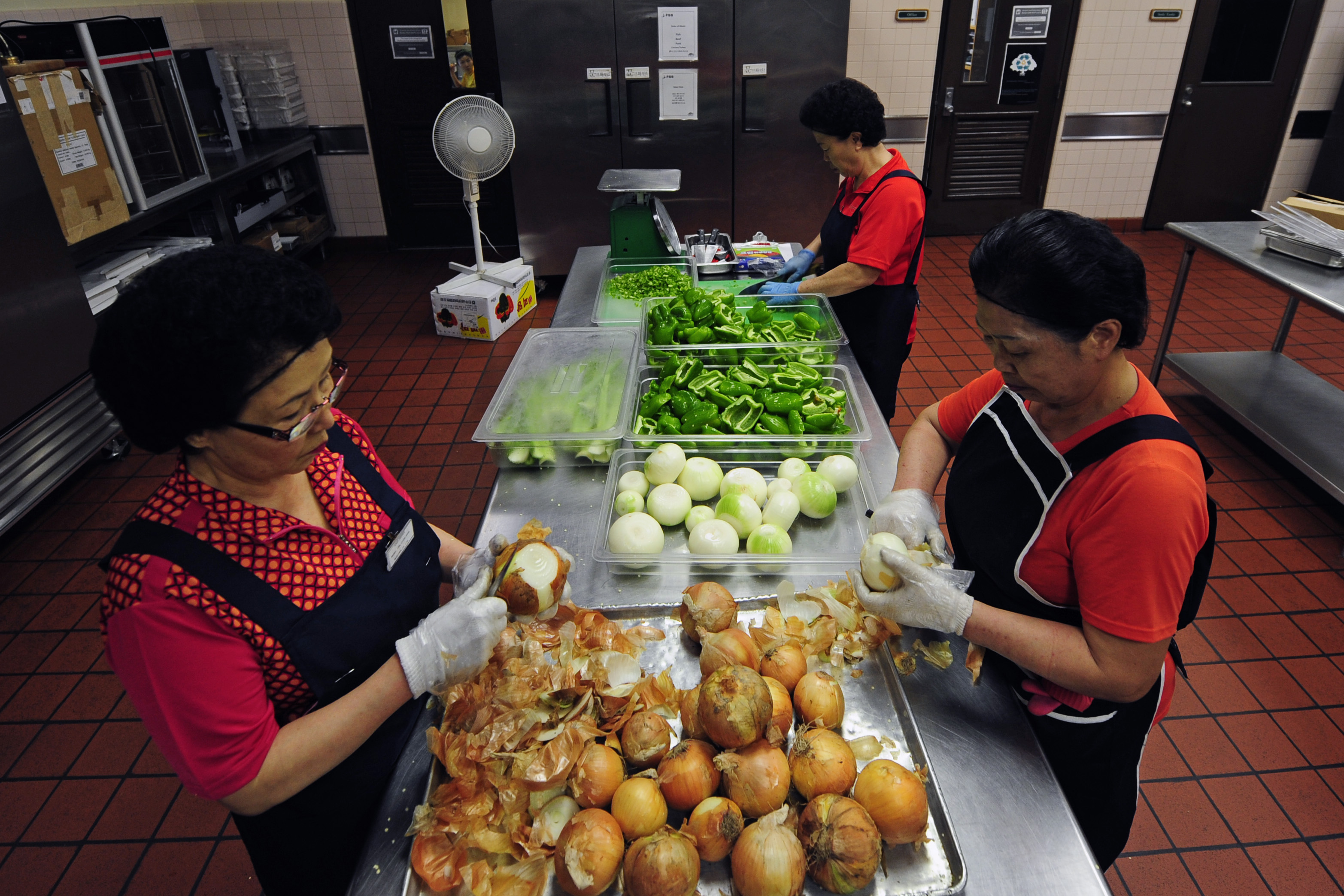 Kunsan DFAC serves the Wolf Pack > Kunsan Air Base > Features