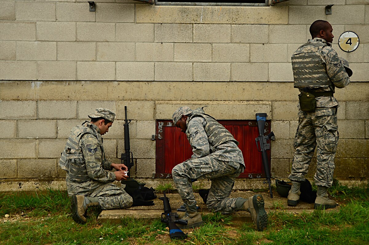 MSG Airmen sharpen readiness skills > Royal Air Force Lakenheath ...