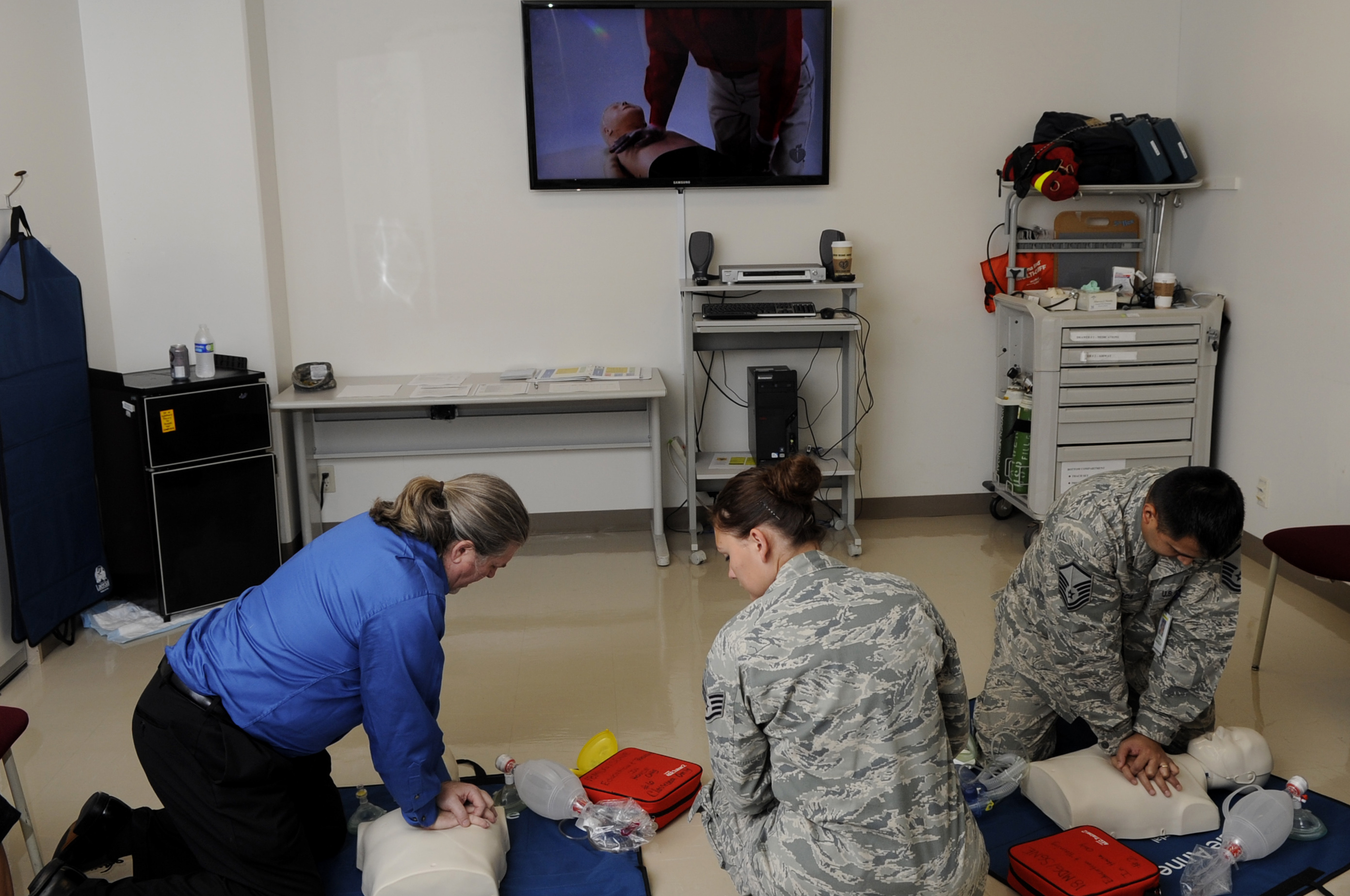 18th MDG trains practitioners on basic life saving skills > Kadena Air ...