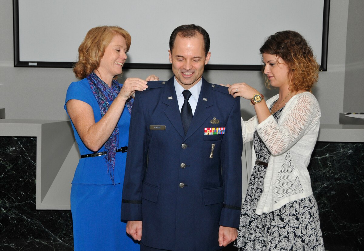 Lt. Col. Ed Tucker promoted to Colonel > Arnold Air Force Base ...