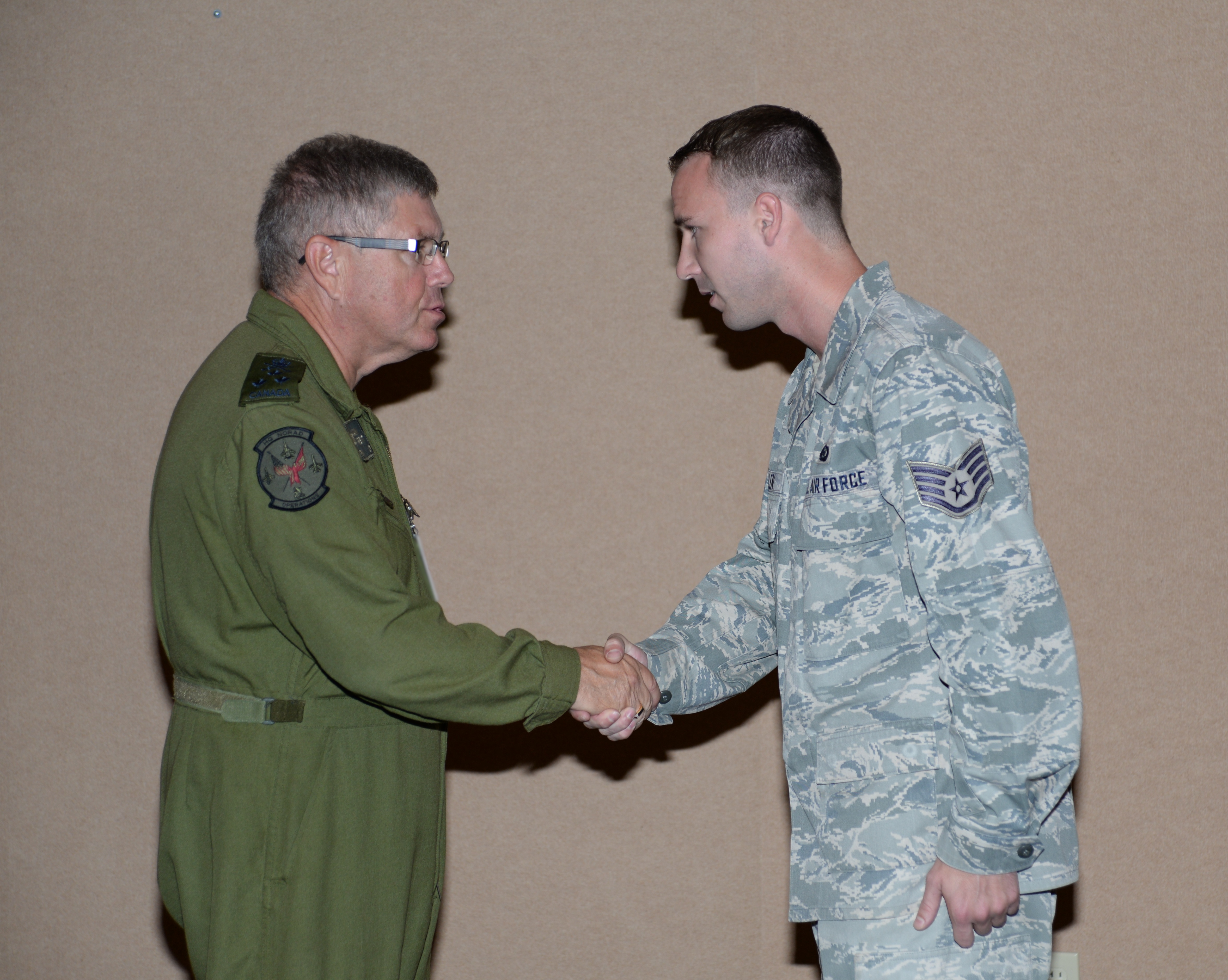 NORAD Deputy Commander visits America's AOC > CONR-1AF (AFNORTH ...