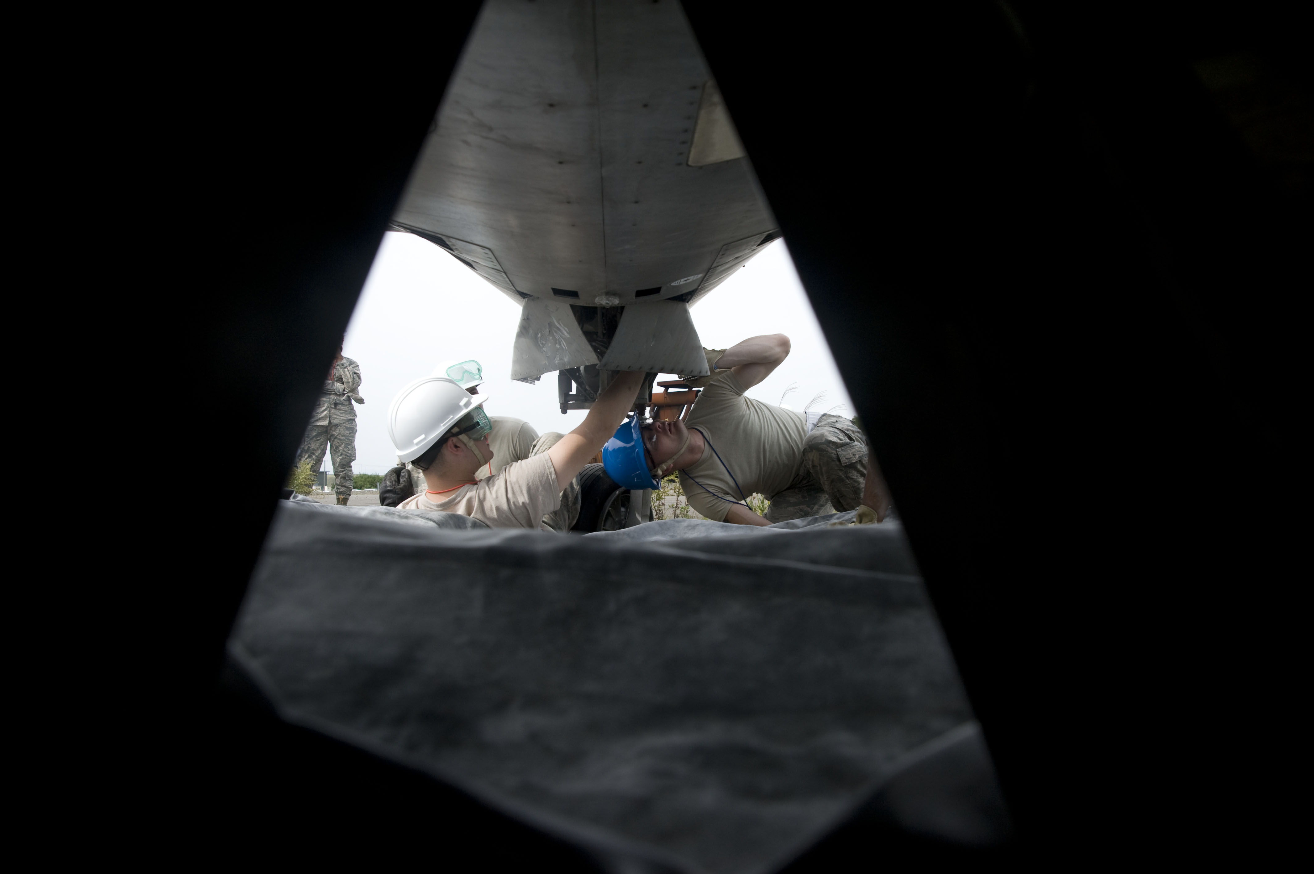 Exercise prepares Airmen for aircraft recovery