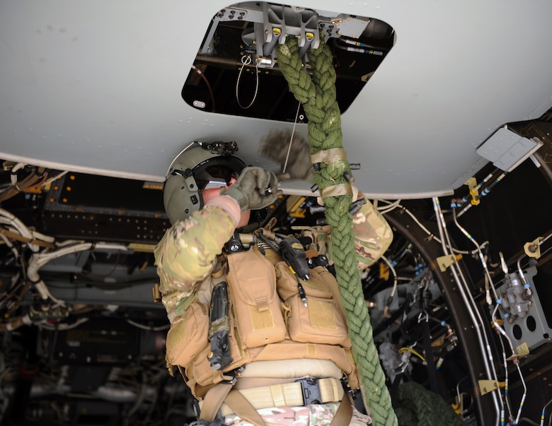 321st STS conducts jump, fast rope training > Air Force Special ...