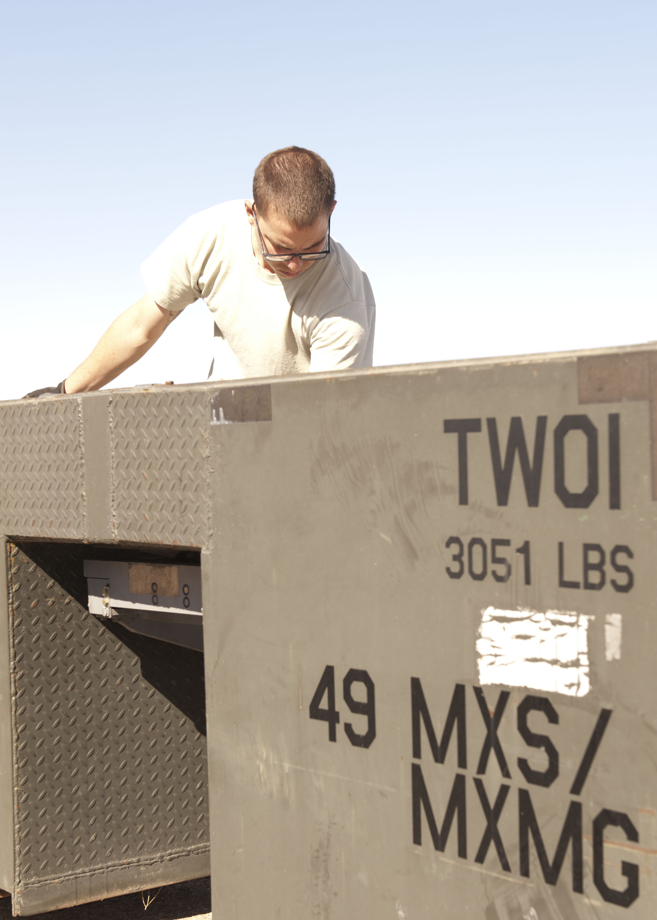 A Day in the life of Maintenance: 49th MXS AGE > Air Combat Command ...