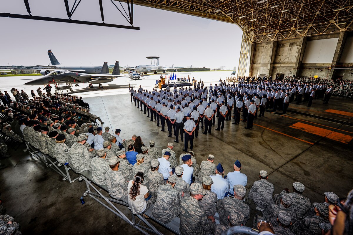 Team Kadena welcomes new 18th Wing commander > Kadena Air Base > News