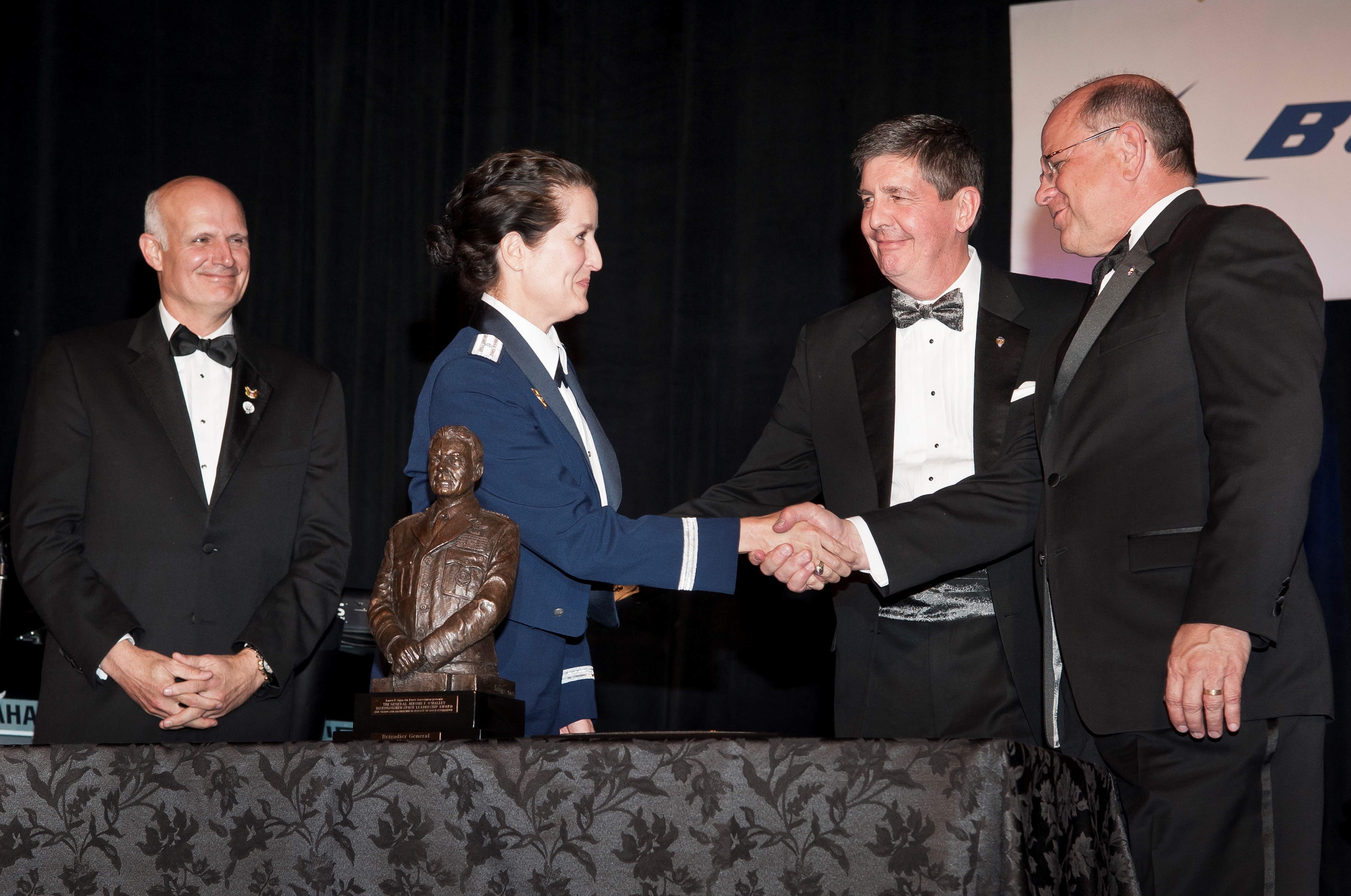 45th SW commander receives 2014 O'Malley Distinguished Space Leadership ...