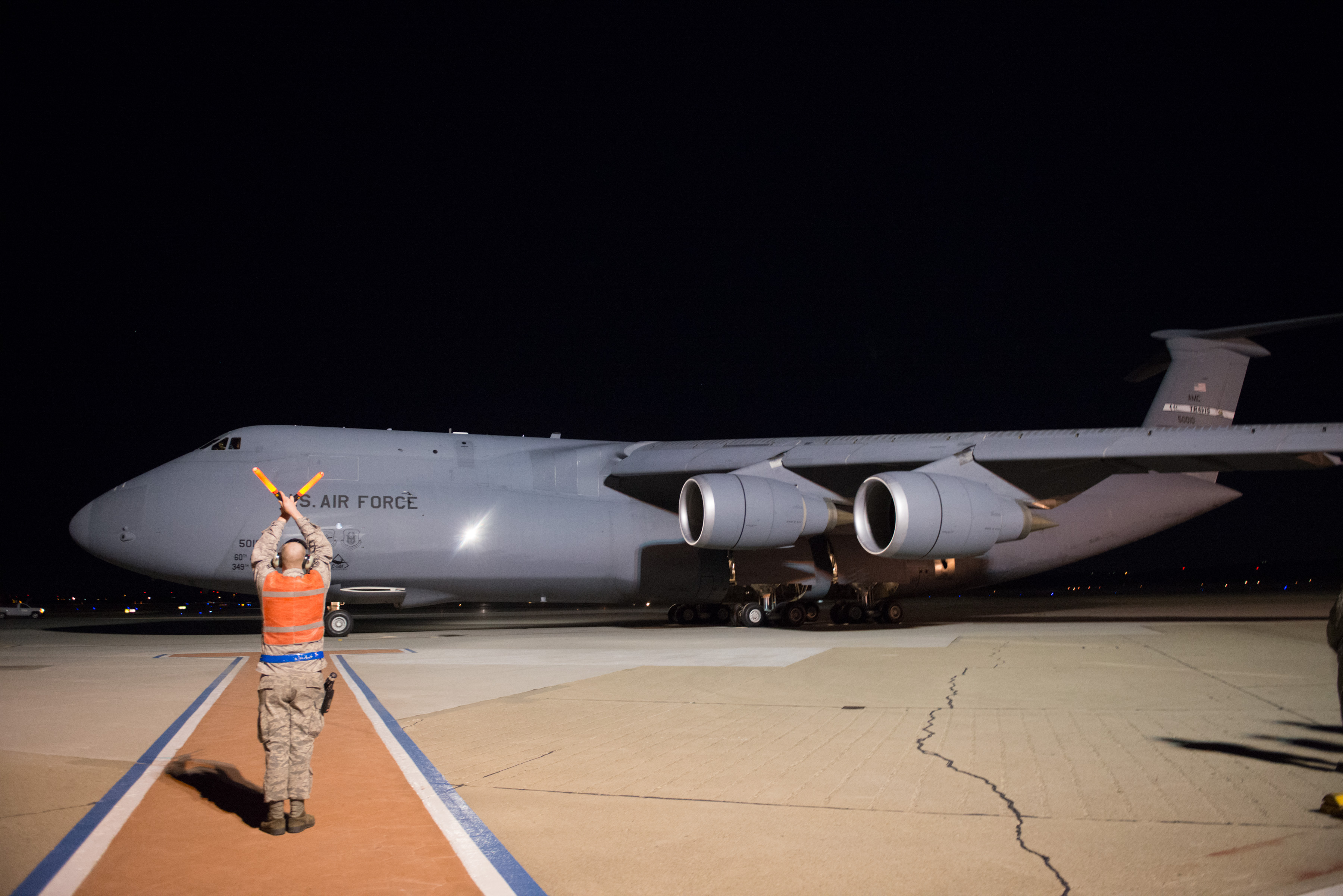 Travis Total Force C-5M crew flies into aviation record books > Air ...