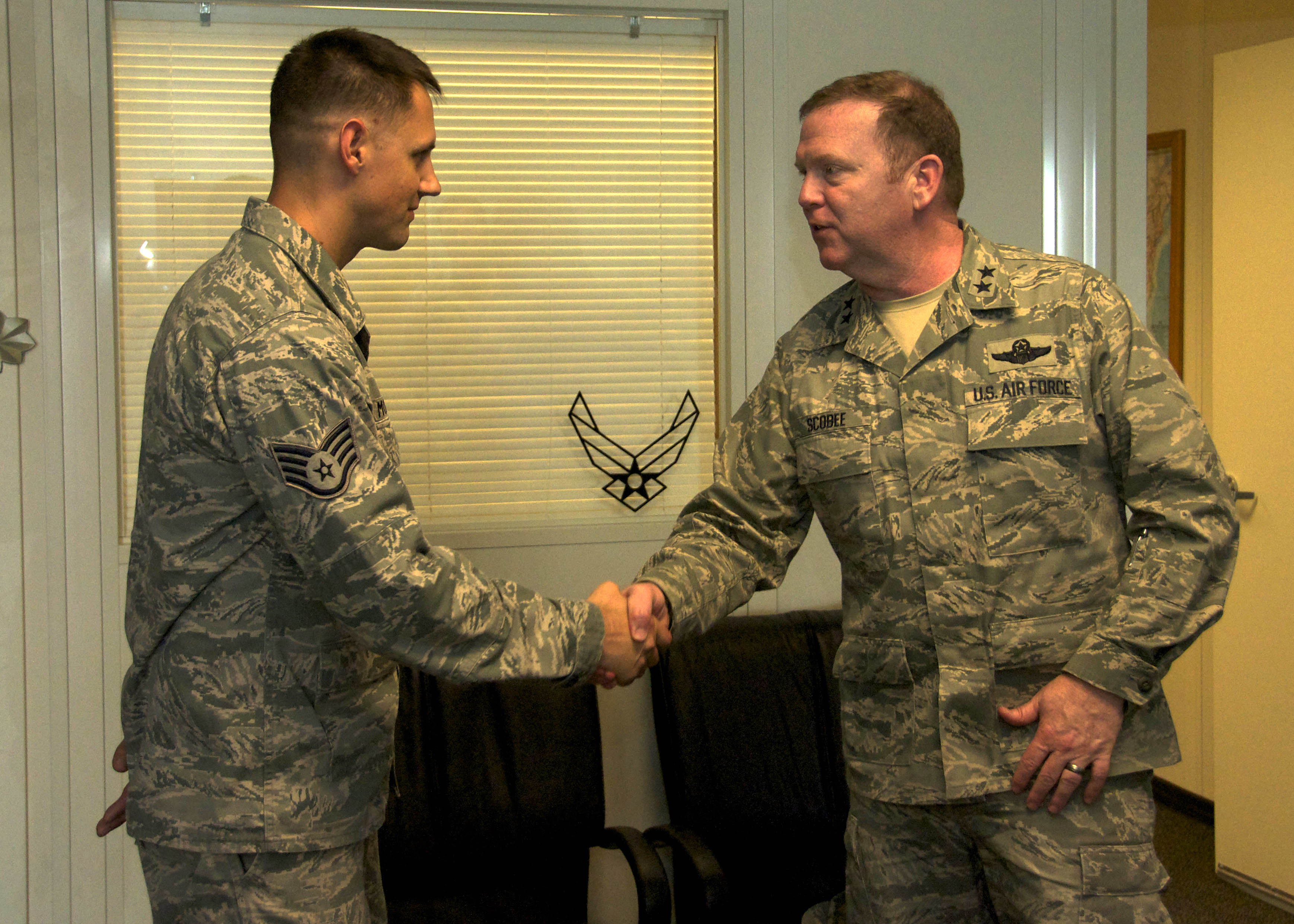 10th Air Force commander visits 419th FW > 419th Fighter Wing > News