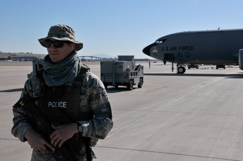 Arizona security forces team named 'best in ANG' > 161st Air Refueling ...