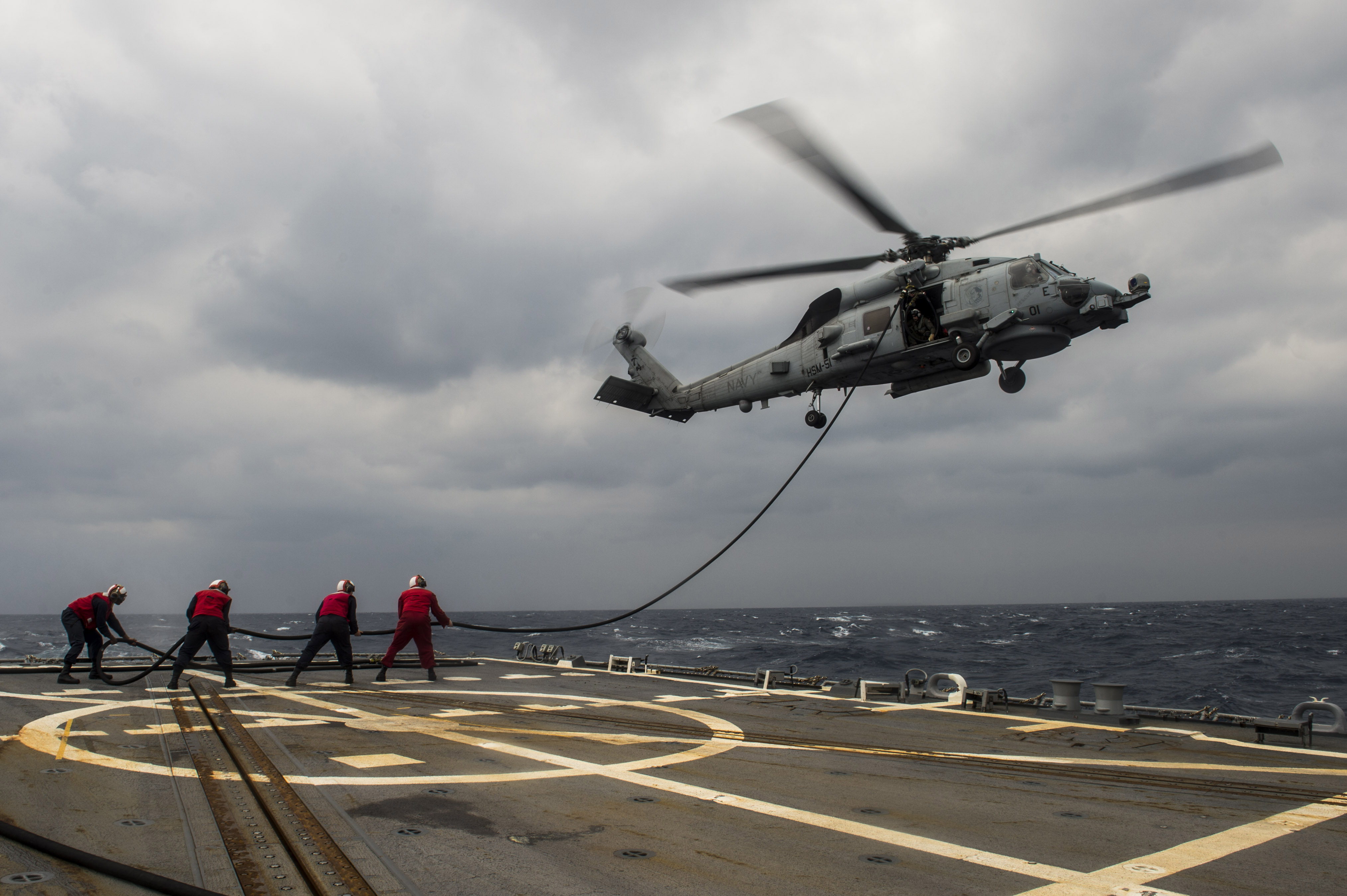 Mustin, HSM-51 Named 2014 Ship-Helicopter Safety Award Winners > United ...