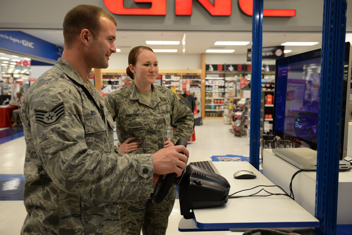 Drunk driving simulator shows Airmen dangers of DUI > Scott Air Force ...