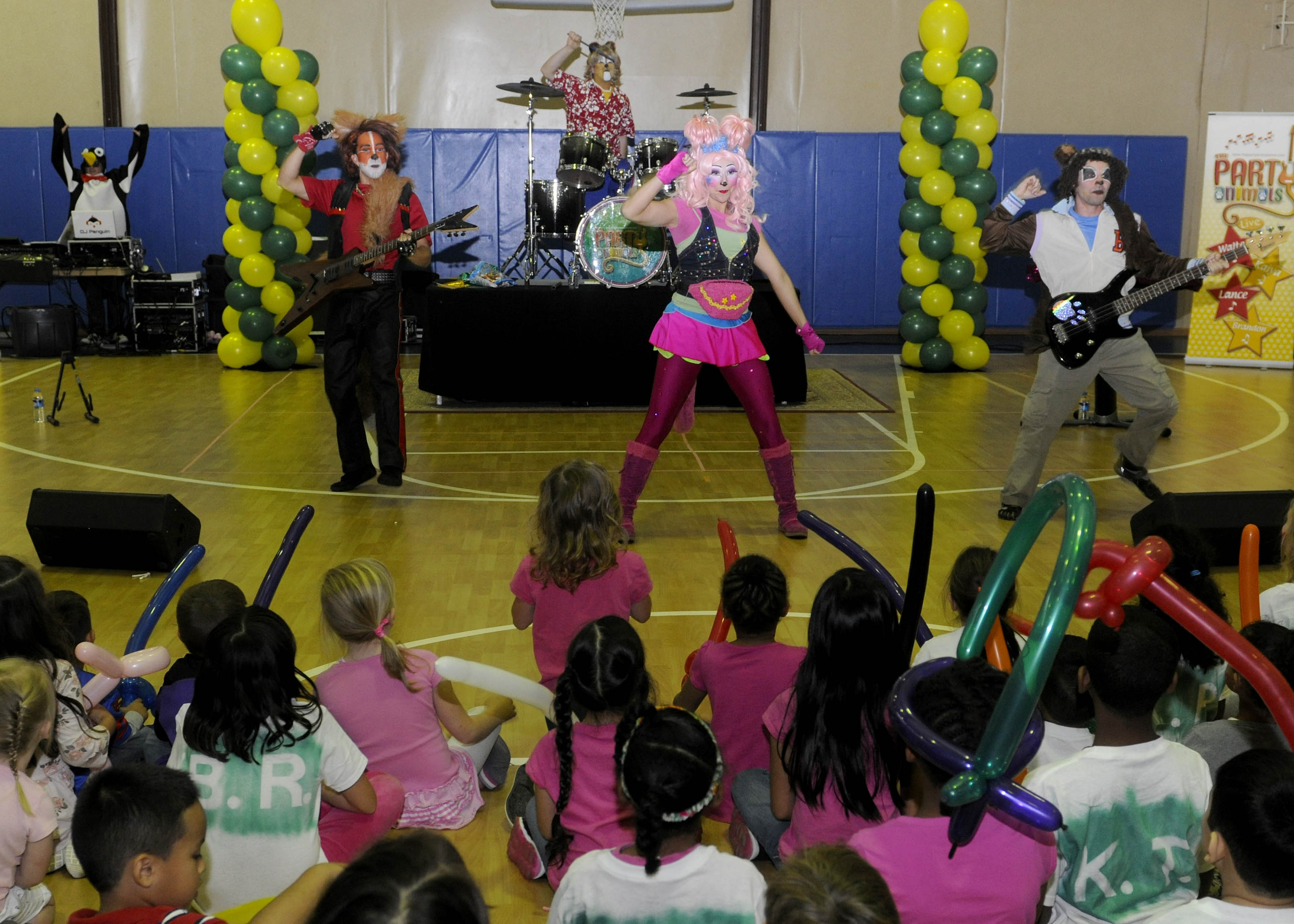 Incirlik’s youth jam with Party Animals > Incirlik Air Base > Article ...