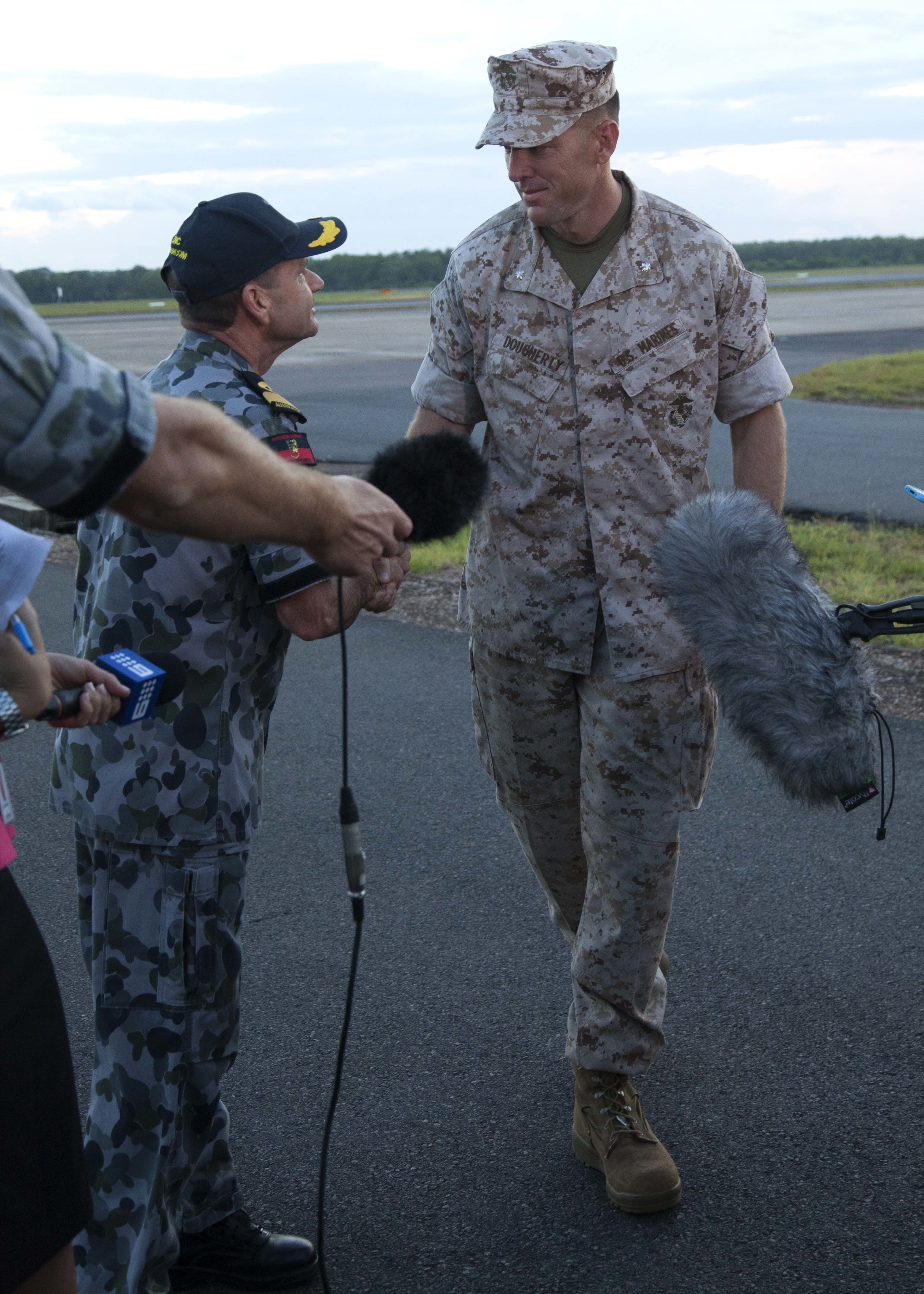 Commodore Northern Territory greets Marine Rotational Force Commander