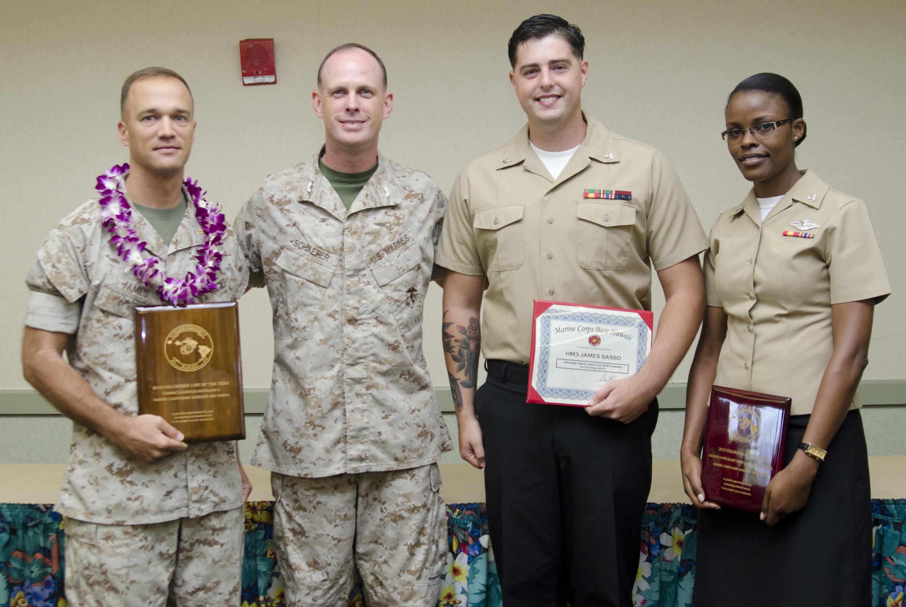 CLB-3 awarded unit, volunteer of the year > Marine Corps Base Hawaii ...