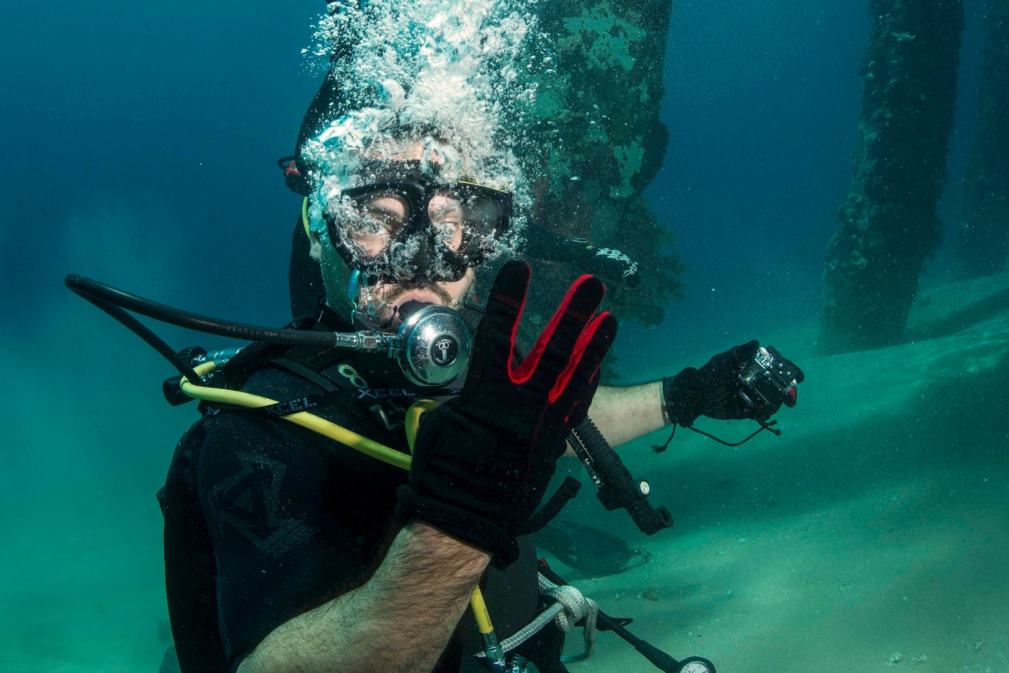 Navy Divers Test New Equipment > United States Navy > News Stories