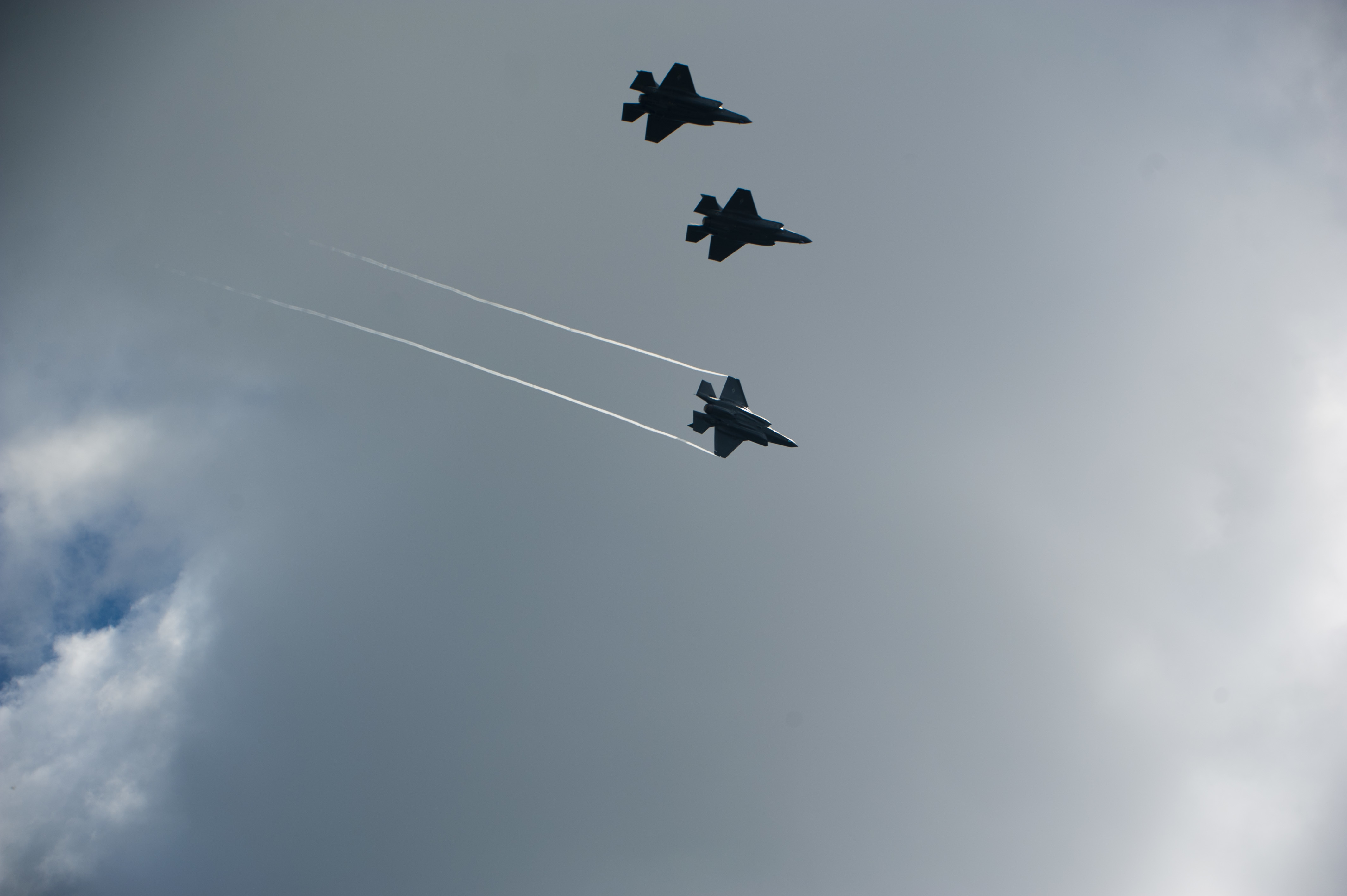 First Australian F-35 pilot completes training > Luke Air Force Base ...