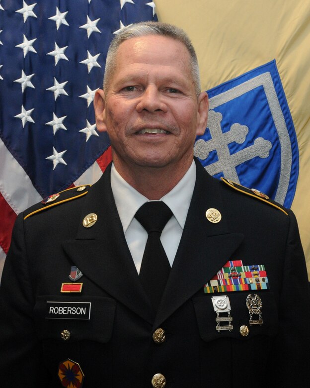 Command Sgt. Maj. Robert N. Roberson, Jr., > U.S. Army Reserve ...