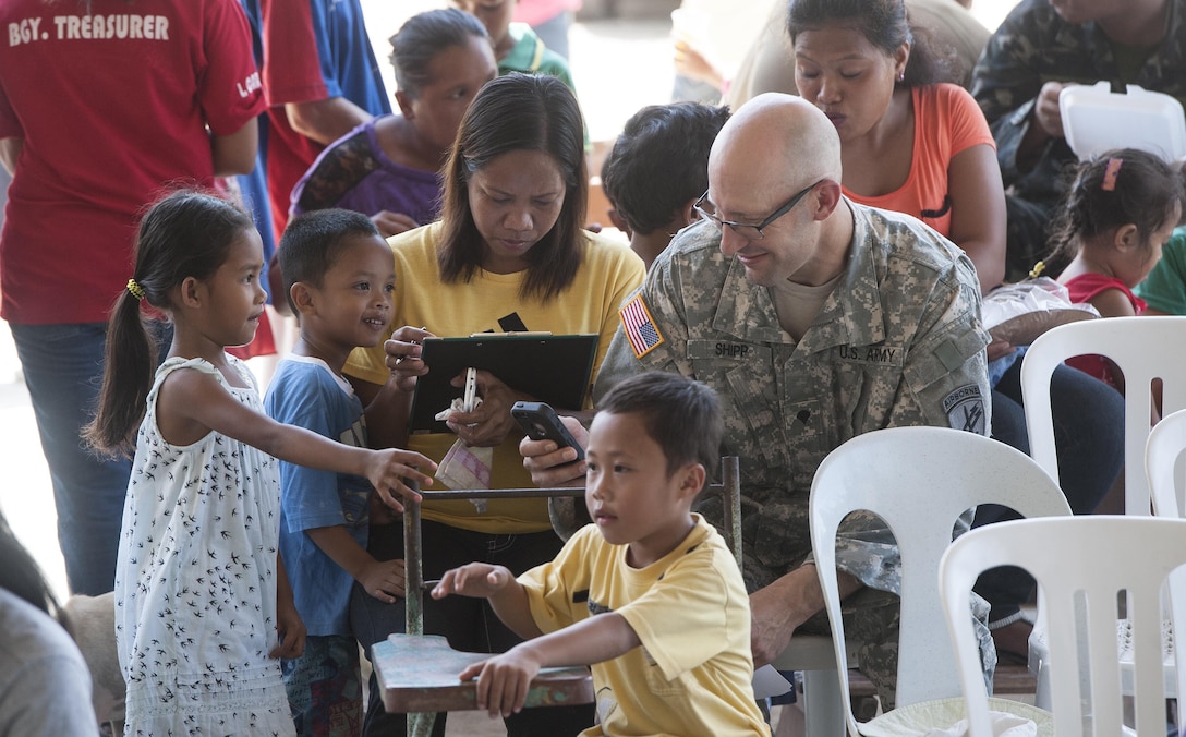 Palawan communities celebrate completion of new school facilities