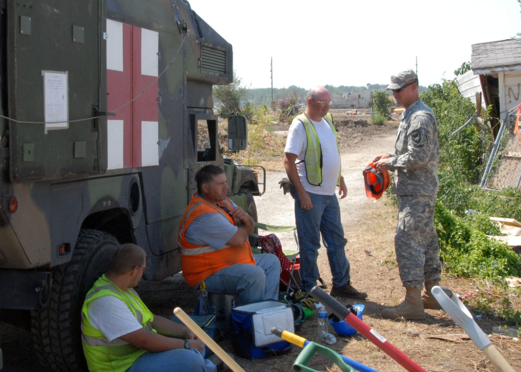 Missouri Guard medics lend support to Disaster Recovery Jobs Program ...
