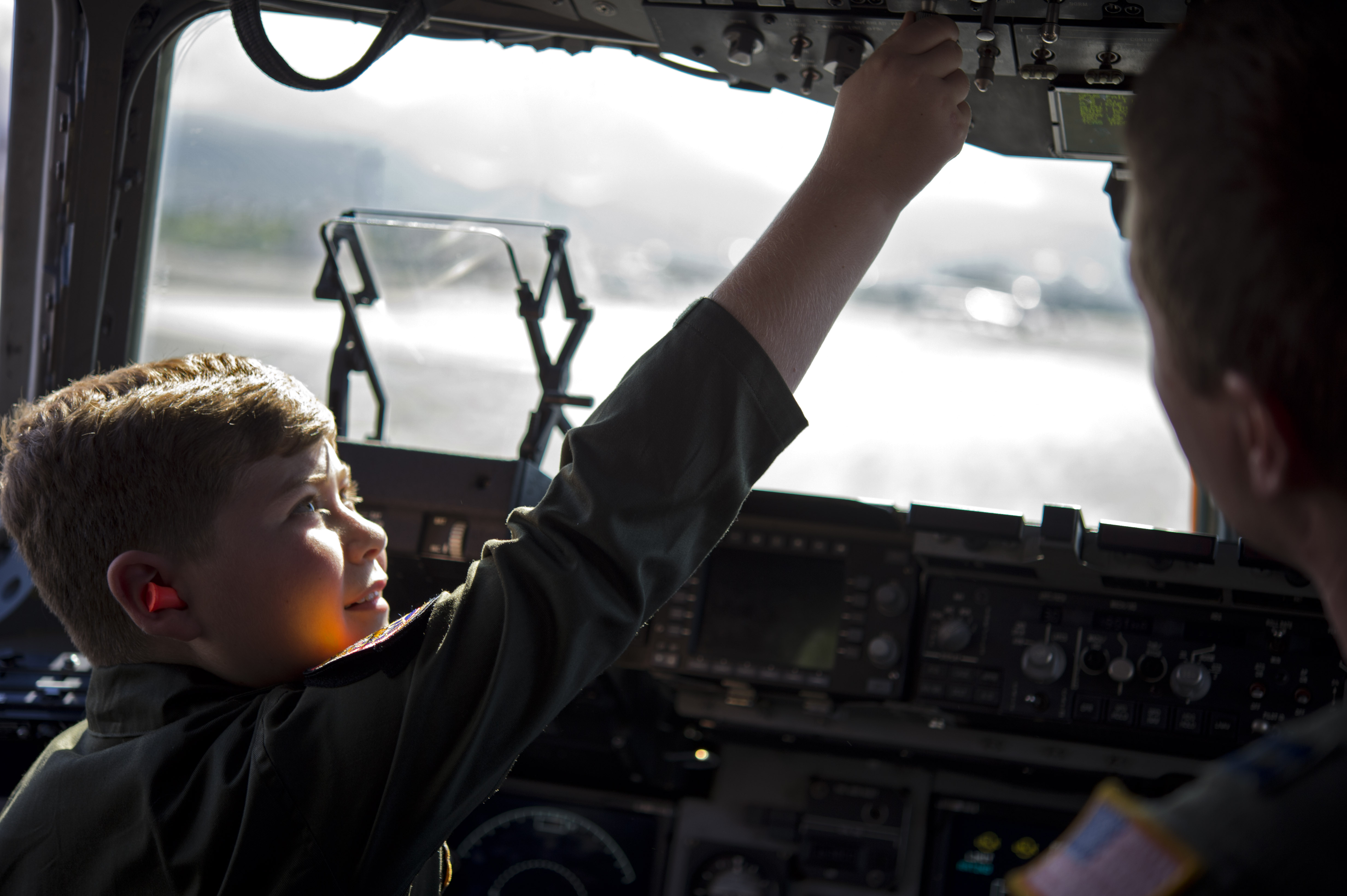 Pilot for Day program fulfills Leukemia patient’s wish > Pacific Air ...