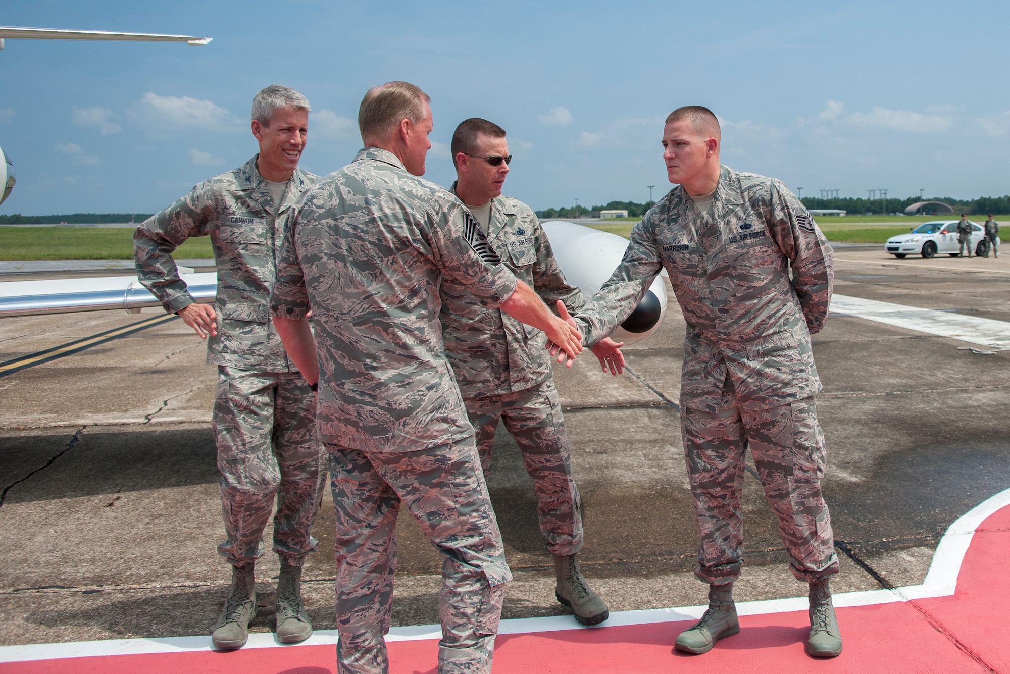 CMSAF greets one of AF's 12 Oustanding Airmen of Year > Eglin Air Force ...