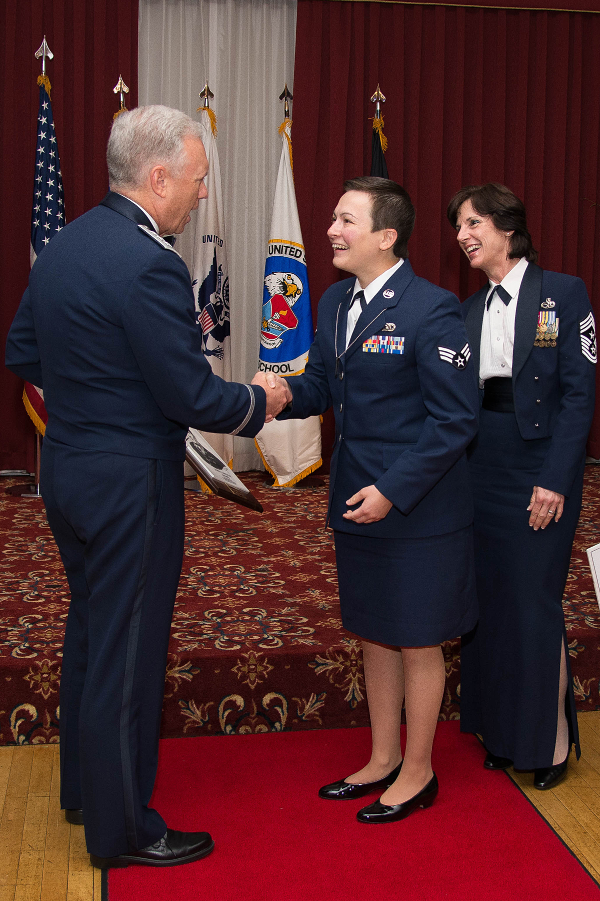 ALS Class 15E graduates > Hanscom Air Force Base > Article Display