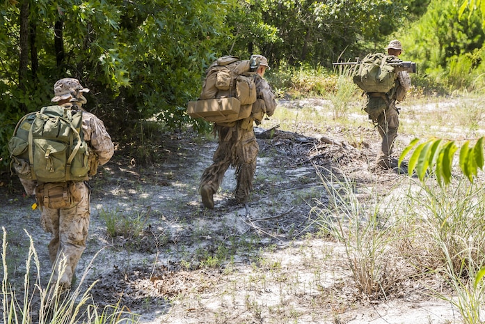 Warlords train new Marines in scout sniper capabilities