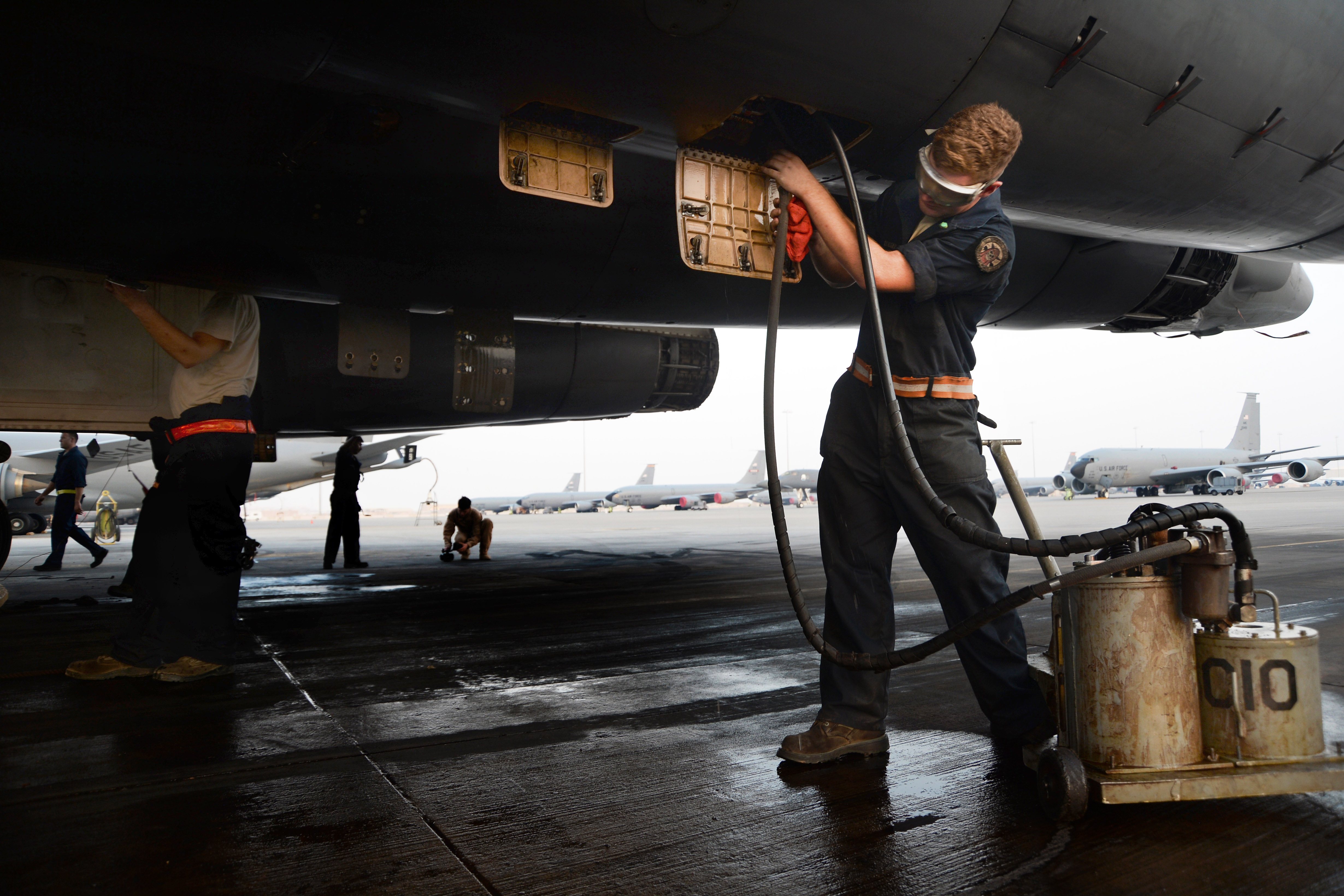 U.S. Air Force Senior Airman Austin performs maintenance on a B-1B ...
