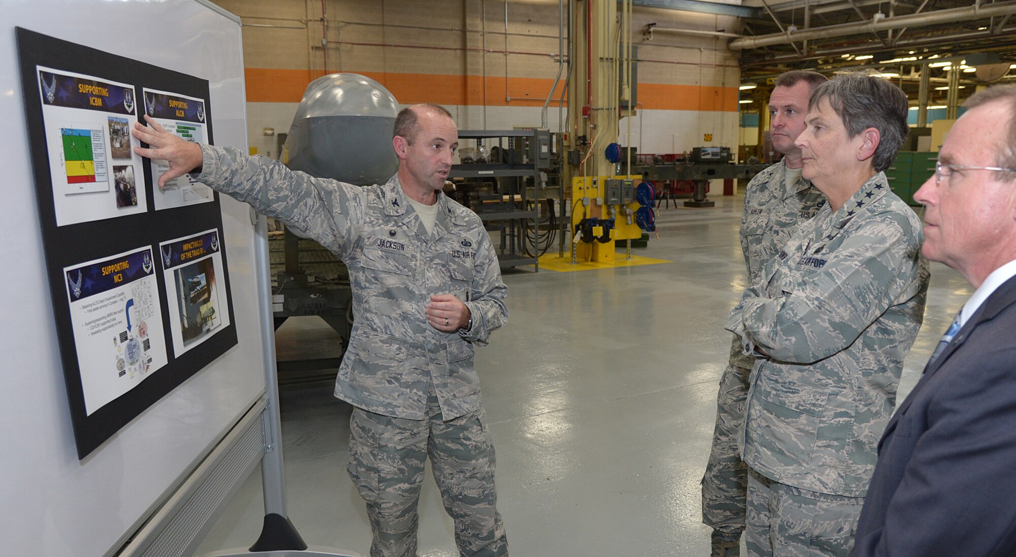Team Hill hosts AFMC commander > Hill Air Force Base > Article Display