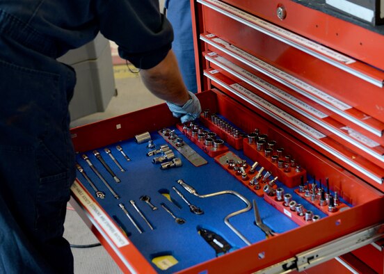 A-Team maintenance keeps planes in the air > Altus Air Force Base ...