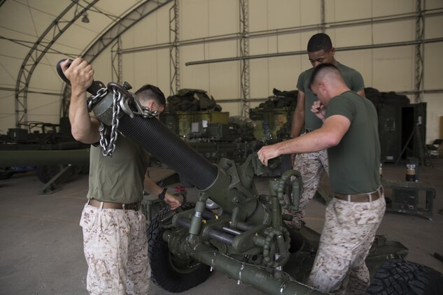 Train to lead: 2/10 Marines participate in section chief’s course > II ...