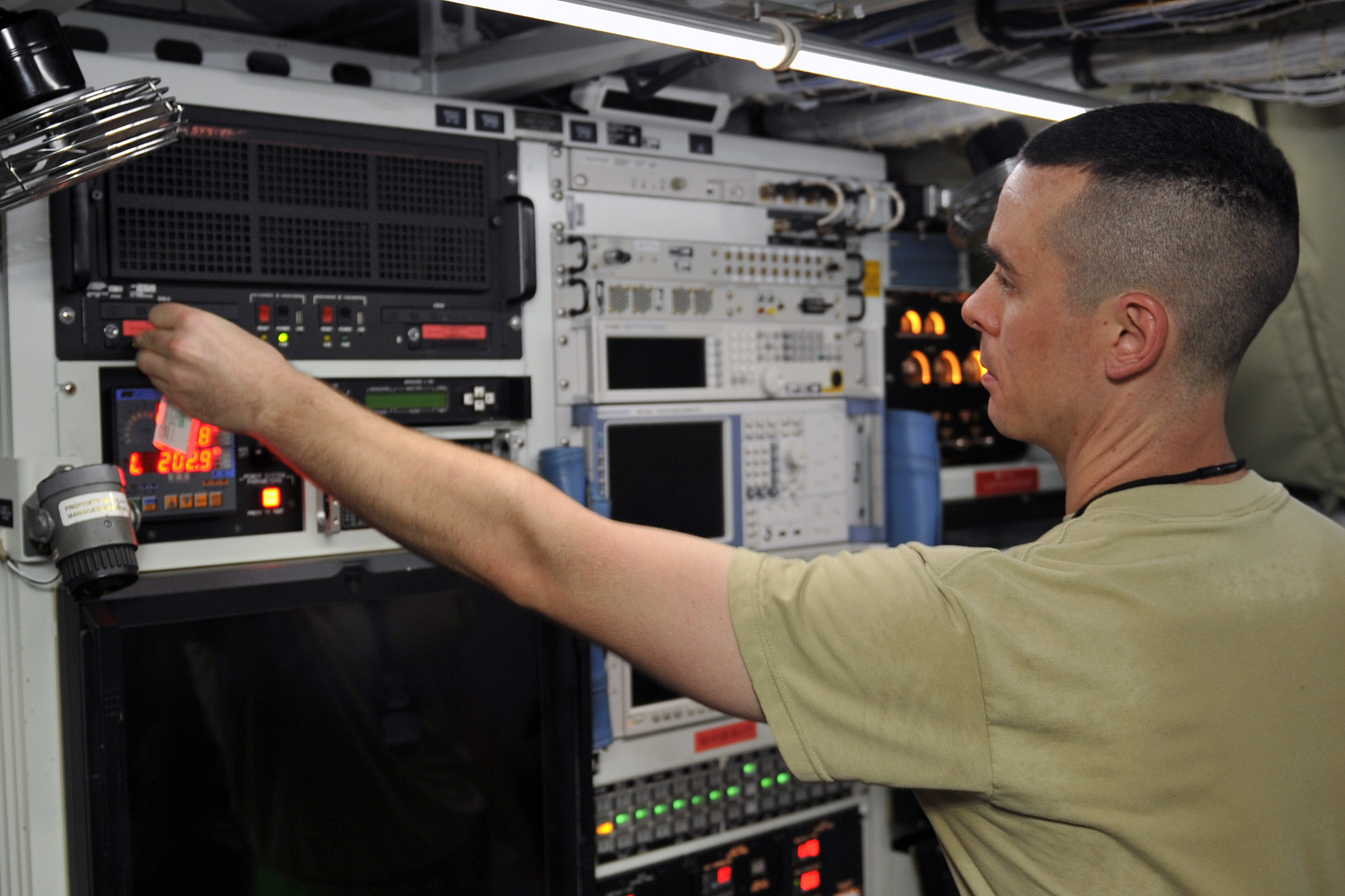 Intel Airman sets record > Offutt Air Force Base > Article Display